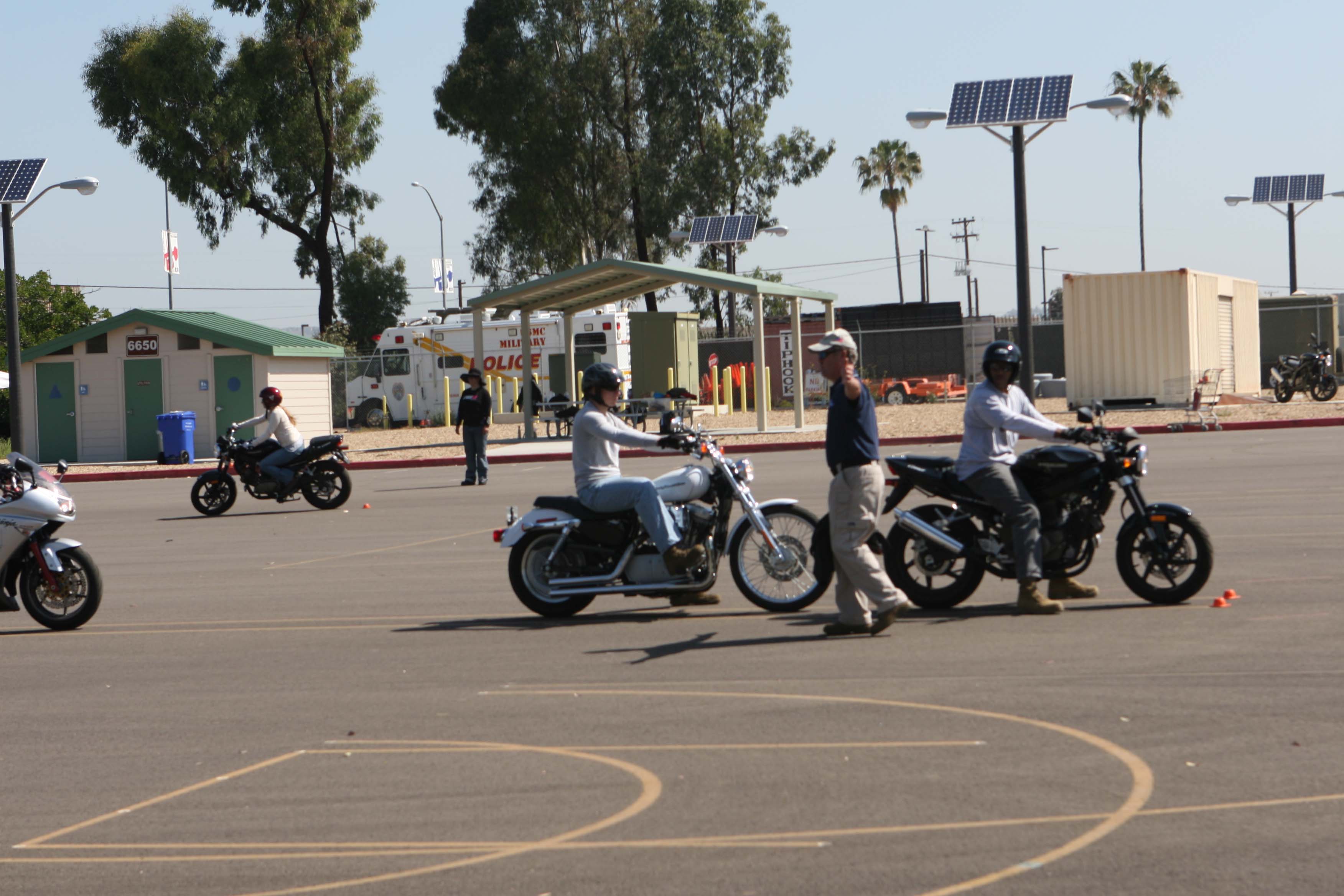 Motorcyclists sharpen skills at safety course > Marine Corps Air ...