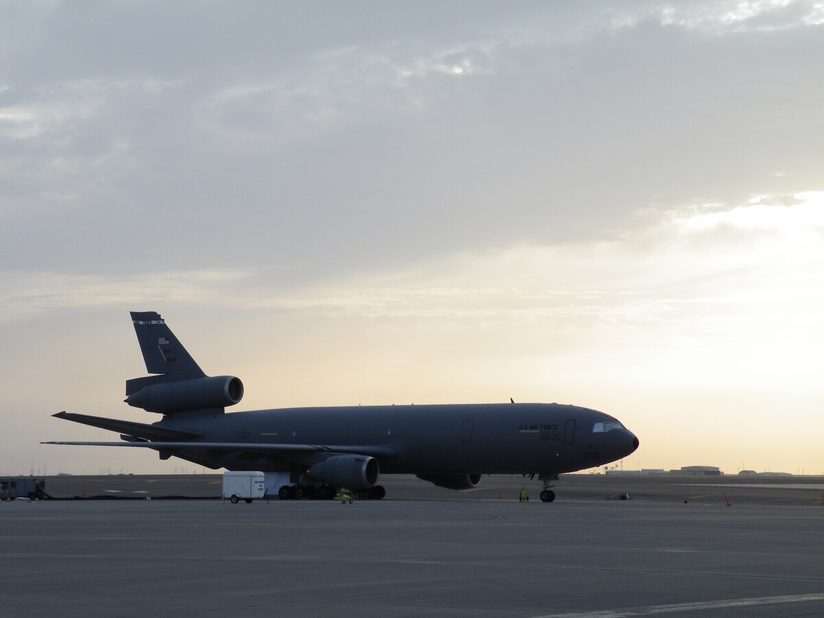 Photo essay: Evening take-off for KC-10 > U.S. Air Forces Central > News
