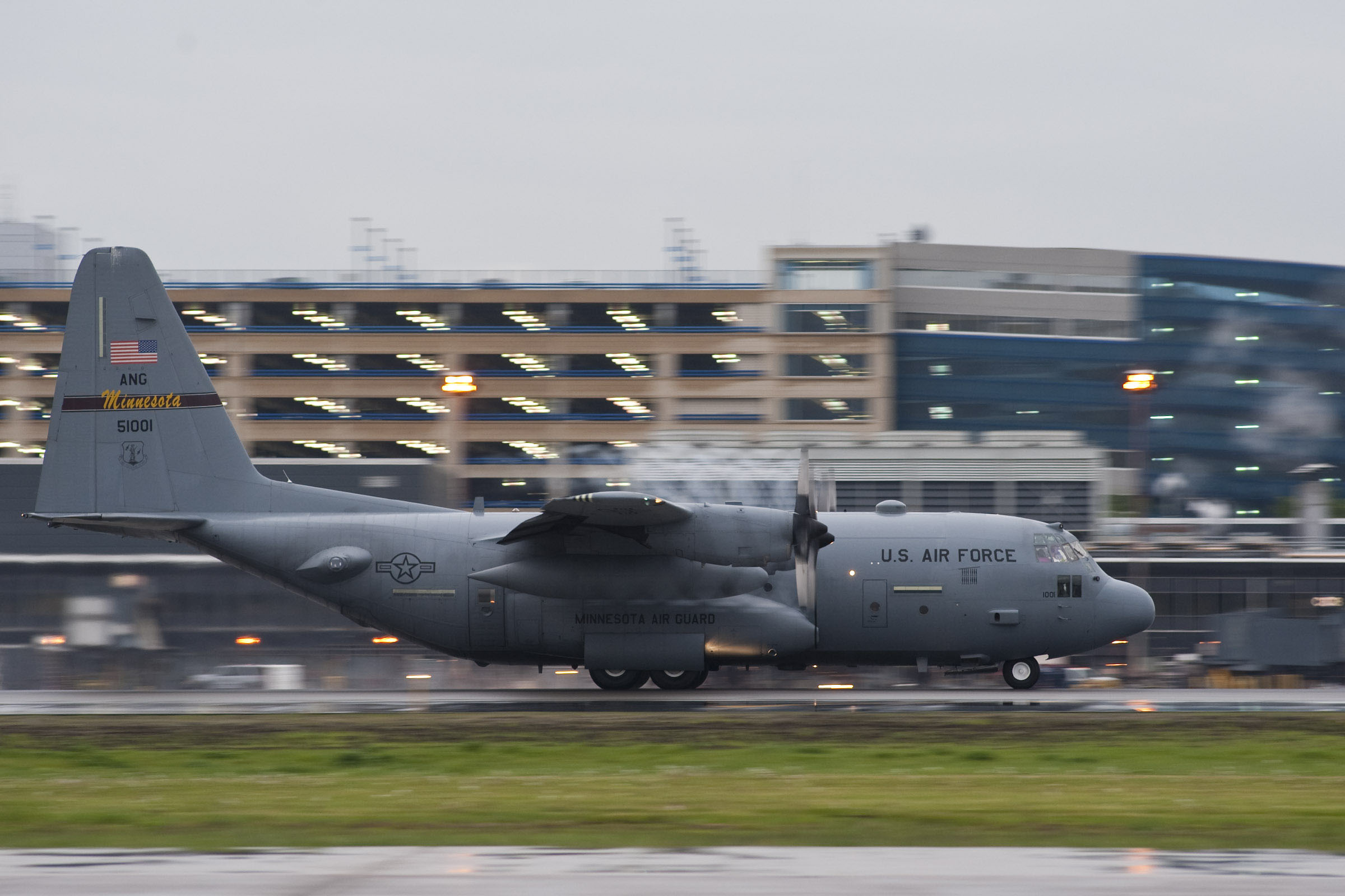 133rd Airlift Wing Deploys Again to Southwest Asia > 133rd Airlift Wing ...