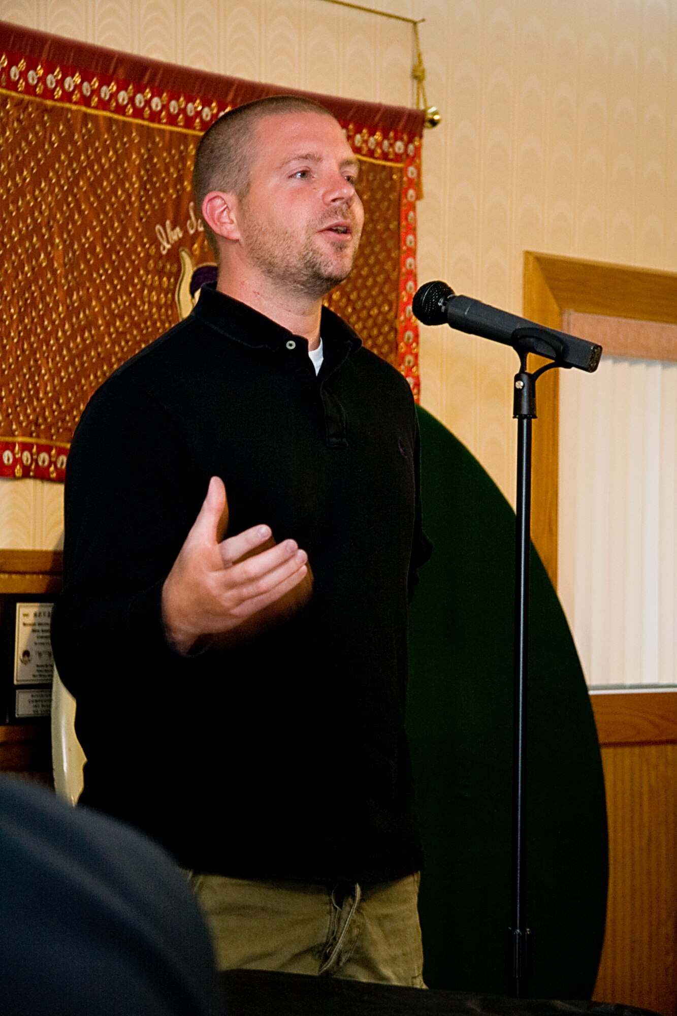 Motivational Marine speaks to GCC > Grissom Air Reserve Base > News