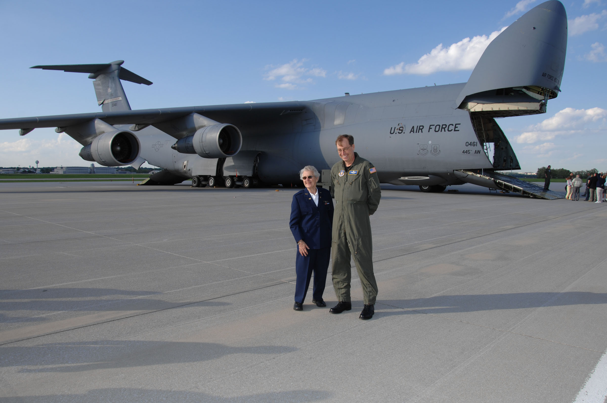 514th AMW civic leaders visit the 445th AW