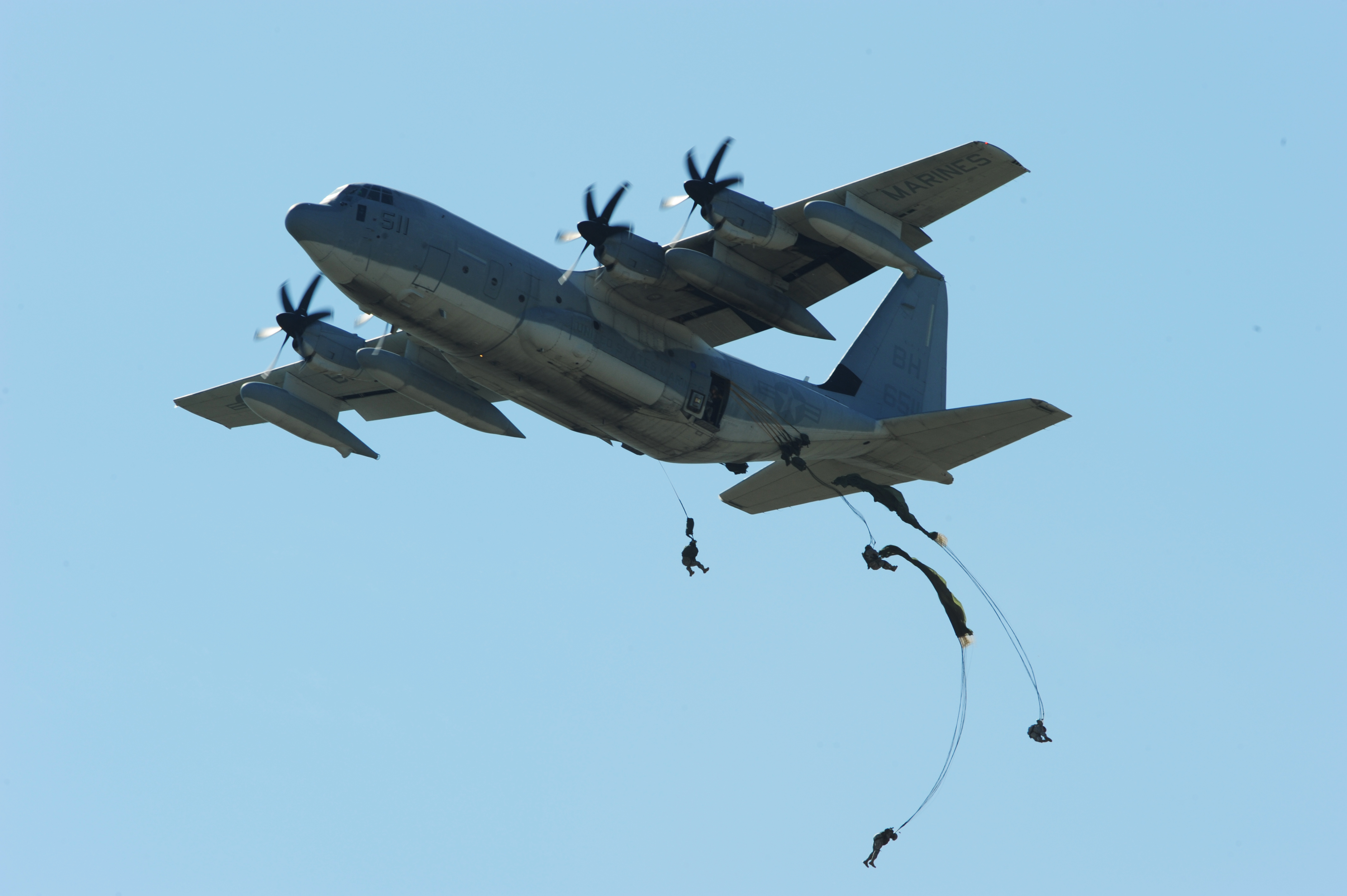 Joint Base Andrews dazzles from the sky > Joint Base Andrews > News