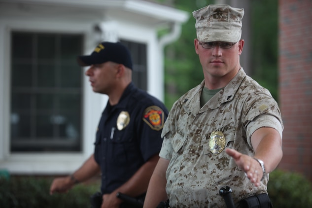 PMO gate sentries protect Marines > Marine Corps Base Camp Lejeune ...