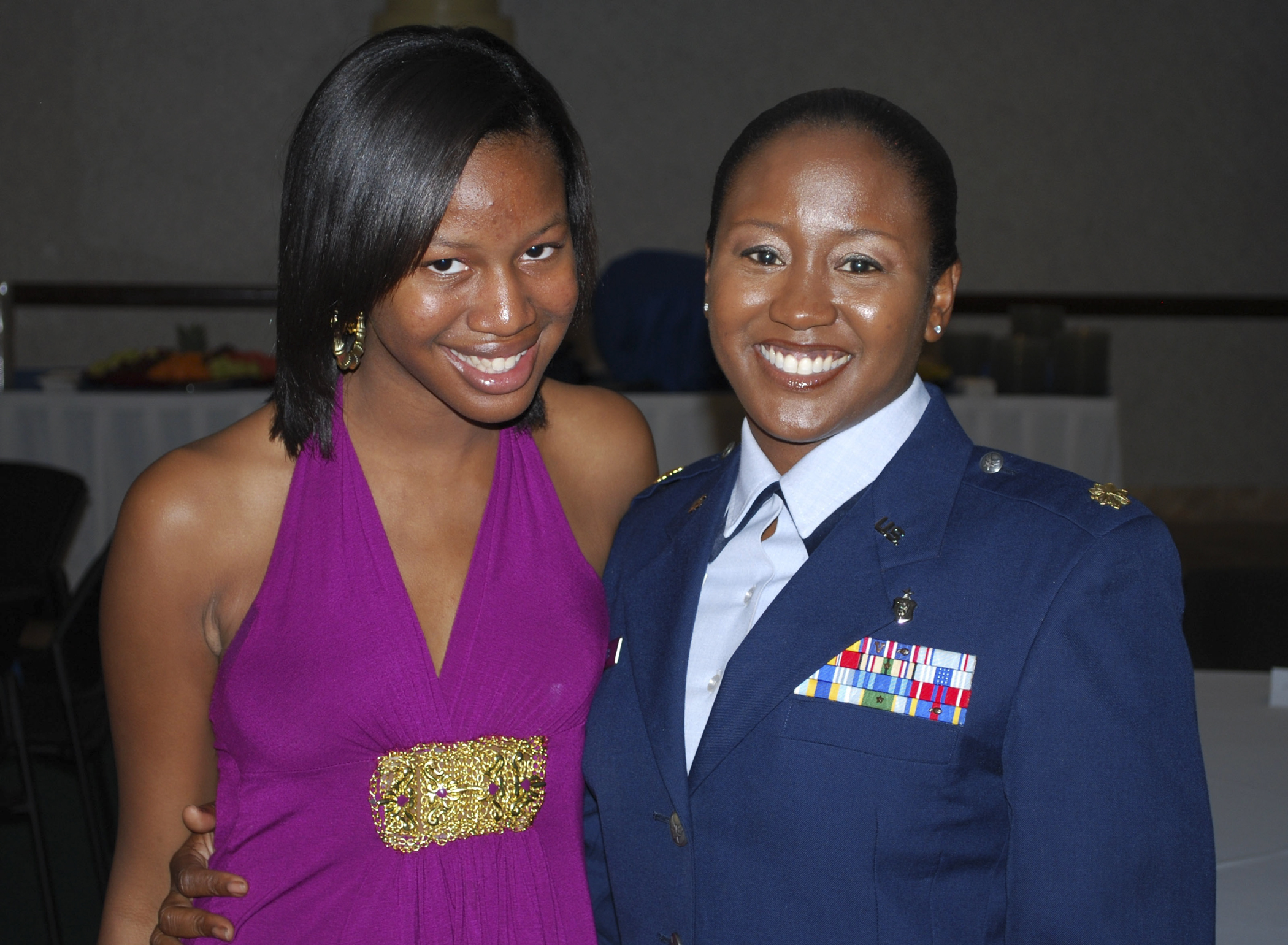 Single moms juggle military, home demands