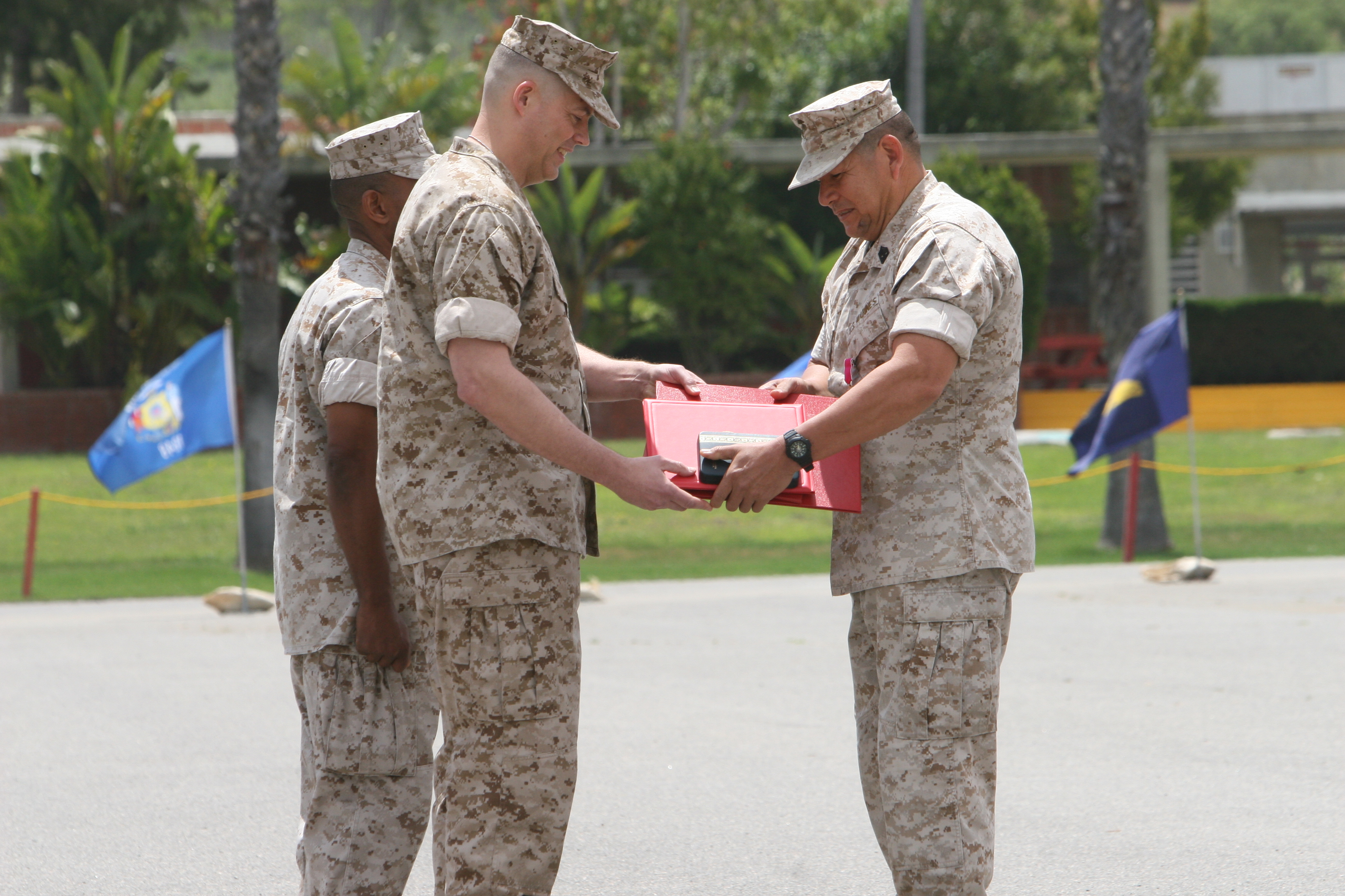1st Marine Logistics Group bids farewell to senior leader > 1st Marine ...