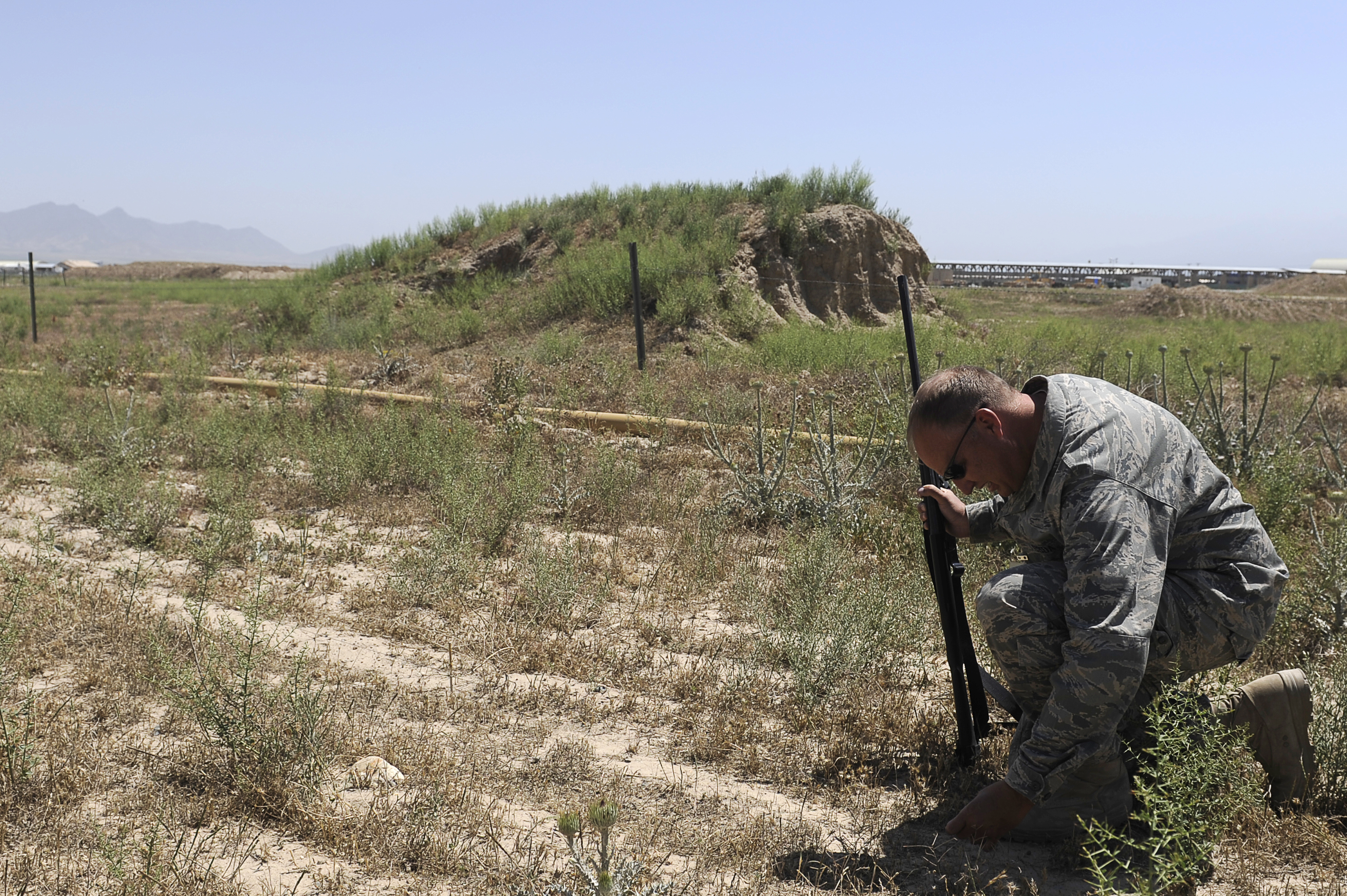 Making the airfield safe for the "big birds" > U.S. Air Forces Central ...