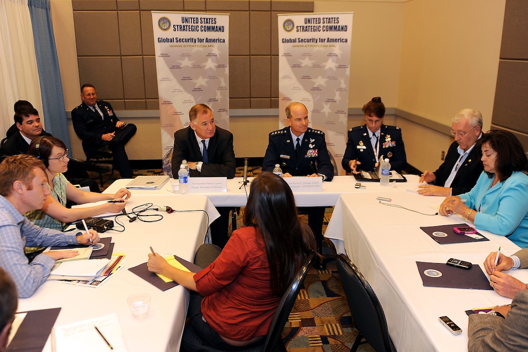 Deputy Defense Secretary William J. Lynn III and U.S. Strategic Command ...