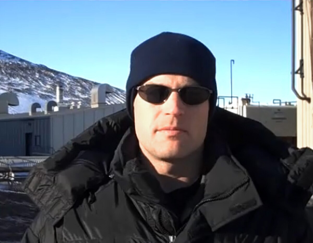 Airmen support Antarctica mission > Air Force > Article Display