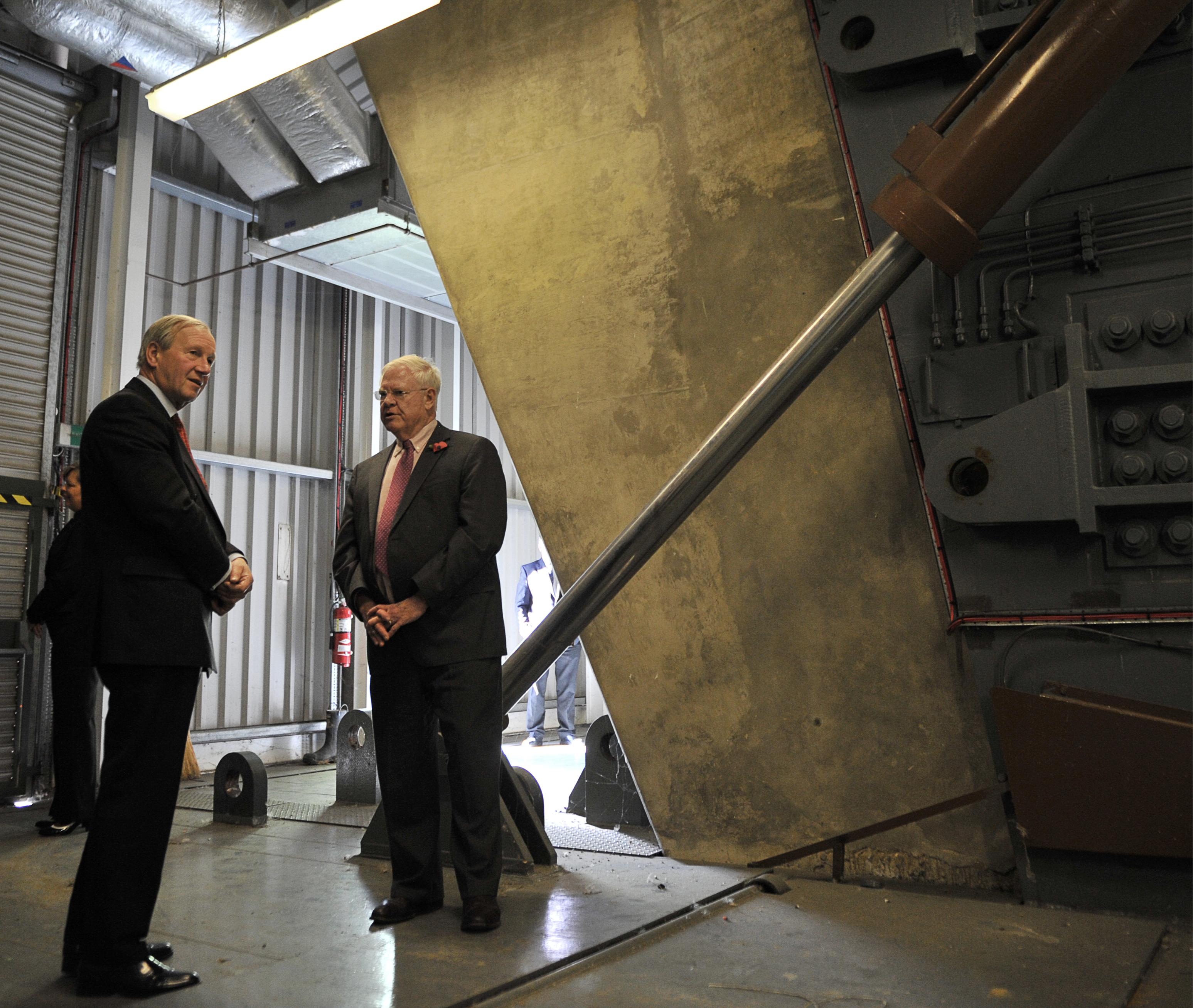 Queen's representative visits 501st, JAC