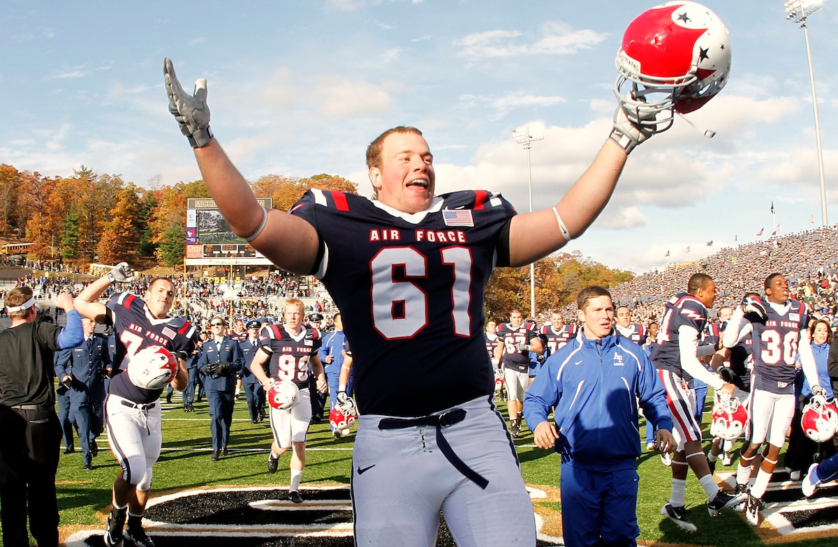 Air Force defeats Army, secures Commander-in-Chief's trophy > Air Force ...