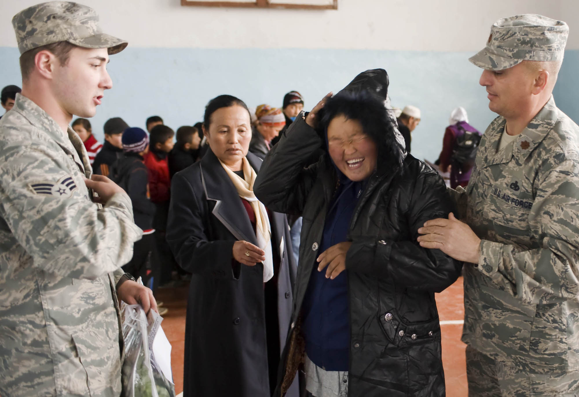 Transit Center donates cold weather gear to residents of Batken Oblast