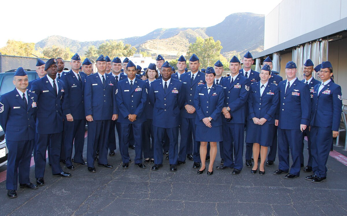 Edwards Airmen spend Veterans Day with Jay Leno > Edwards Air Force ...