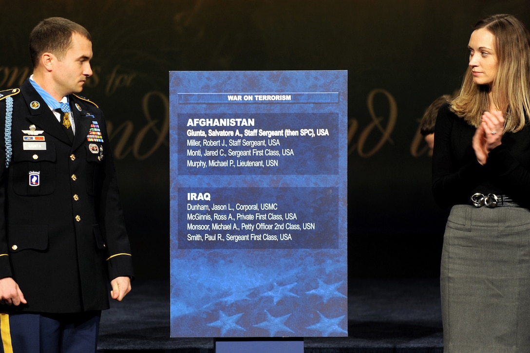 Medal of Honor recipient Army Staff Sgt. Salvatore Giunta and his wife ...