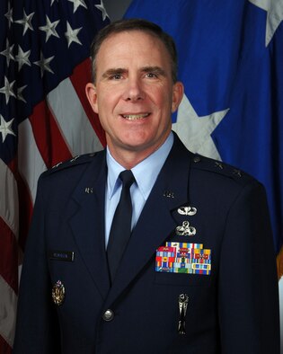 MAJOR GENERAL ROBERT H. MCMAHON > U.S. Air Force > Biography Display