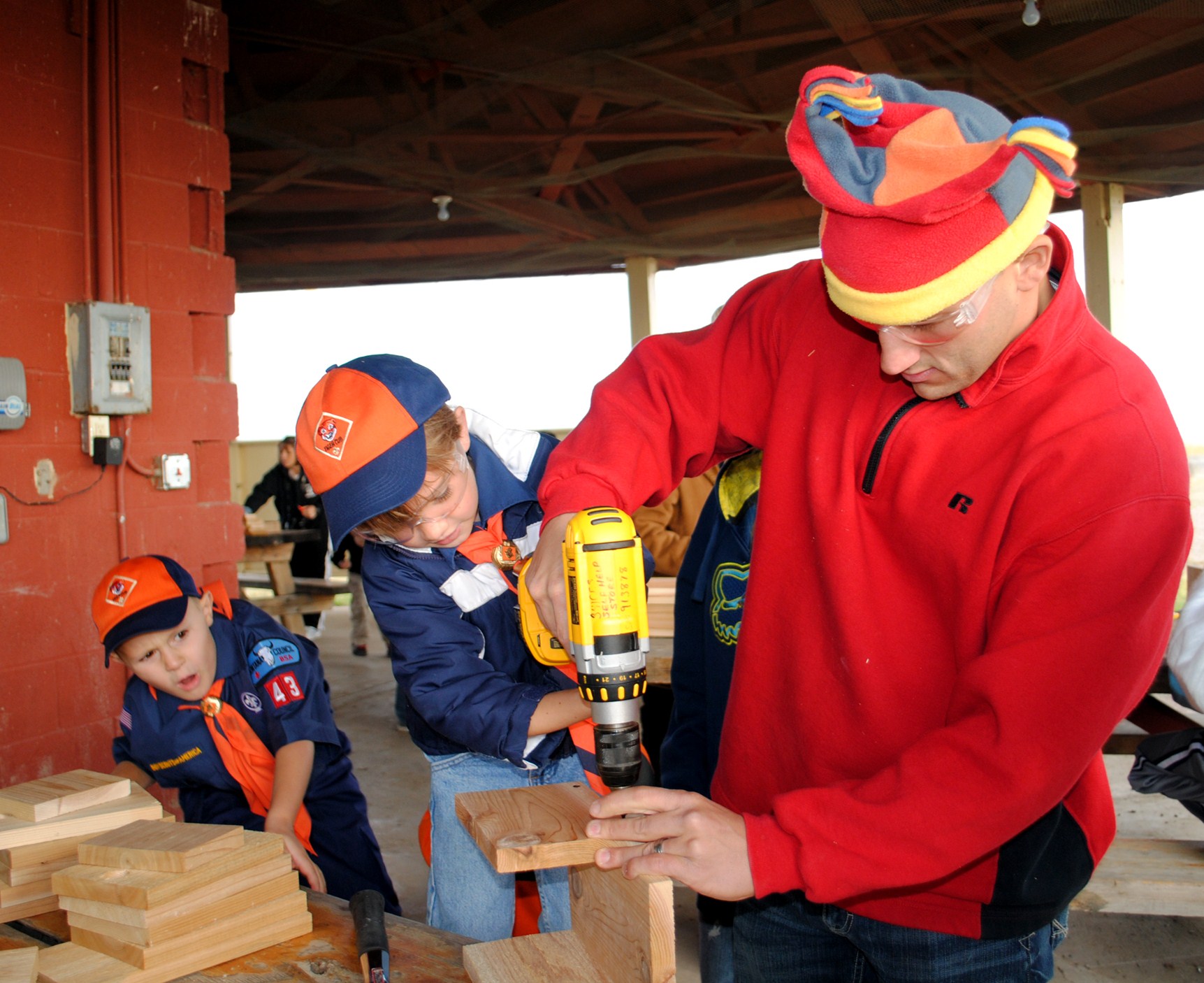 Members of base community assist with National Public Lands Day ...