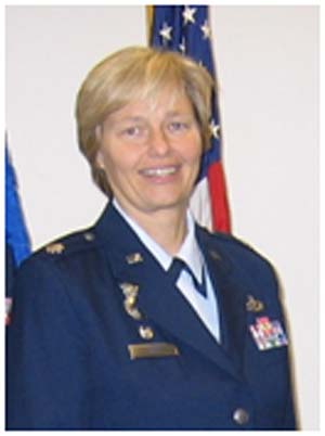 Lt. Col. Mary Ann Lutz assumes command of 507th Mission Support Group ...