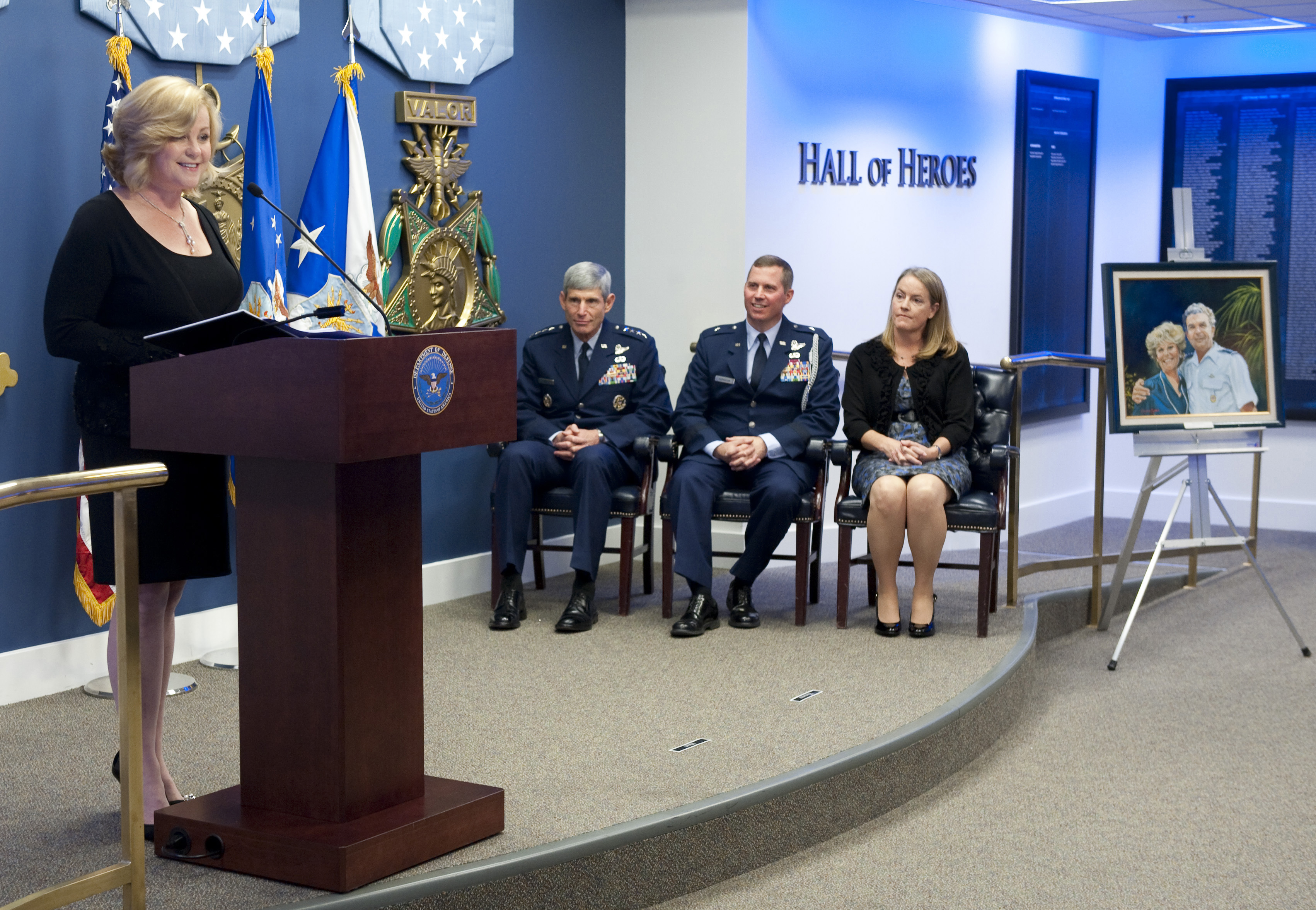 Elmendorf couple presented O'Malley Award in Pentagon ceremony > Air ...