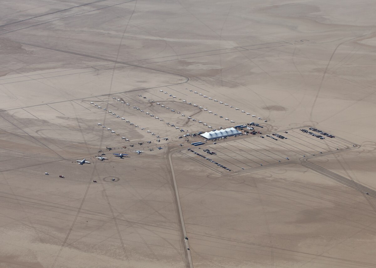 Flight Test Nation 2010 Lakebed Fly-in called a success > Edwards Air ...