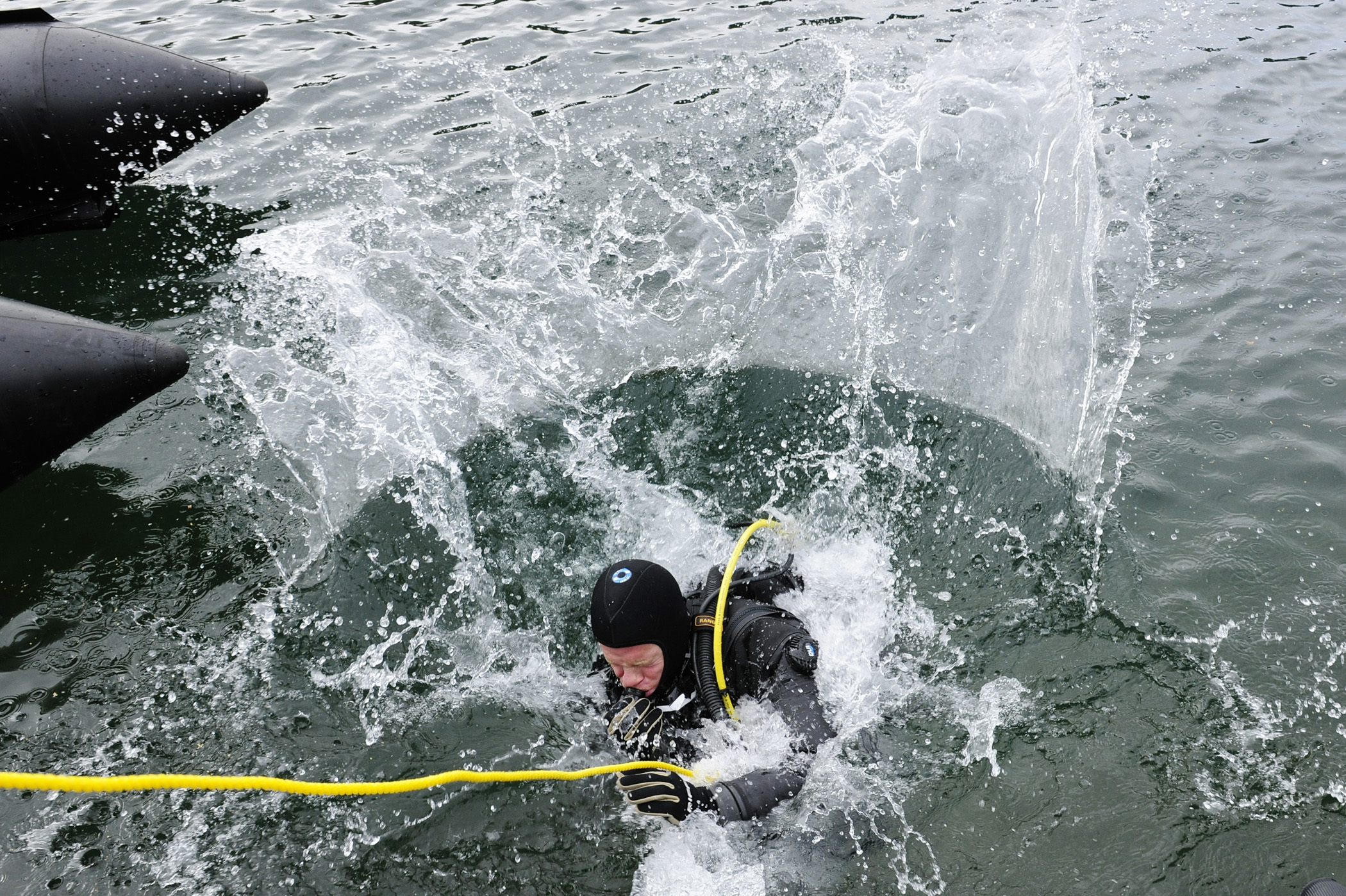 Pararescuemen train to save lives > Air Force > Article Display