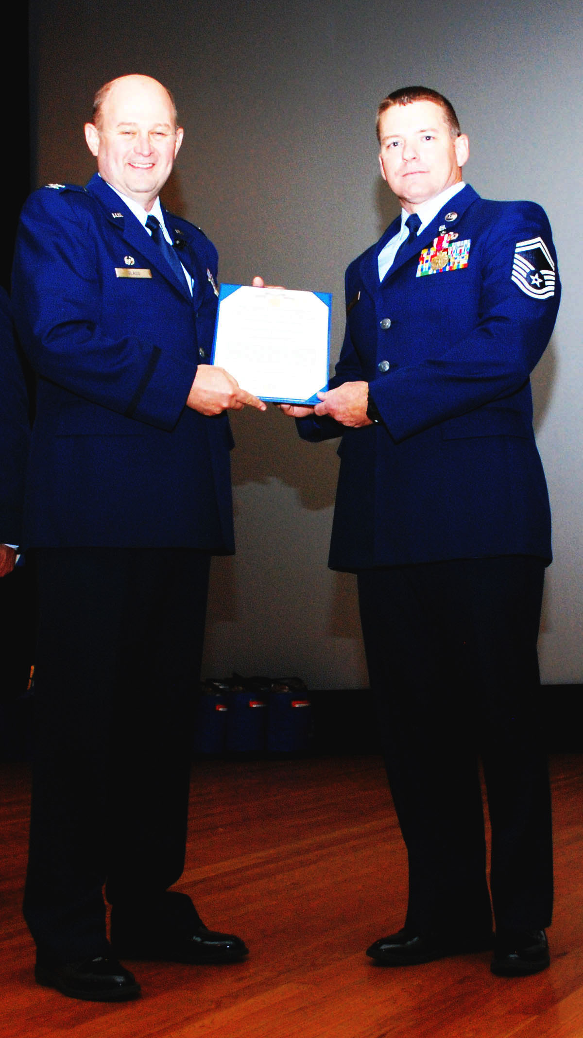 Senior Master Sgt. Michael Knight receives Air Force Meritorious Medal ...