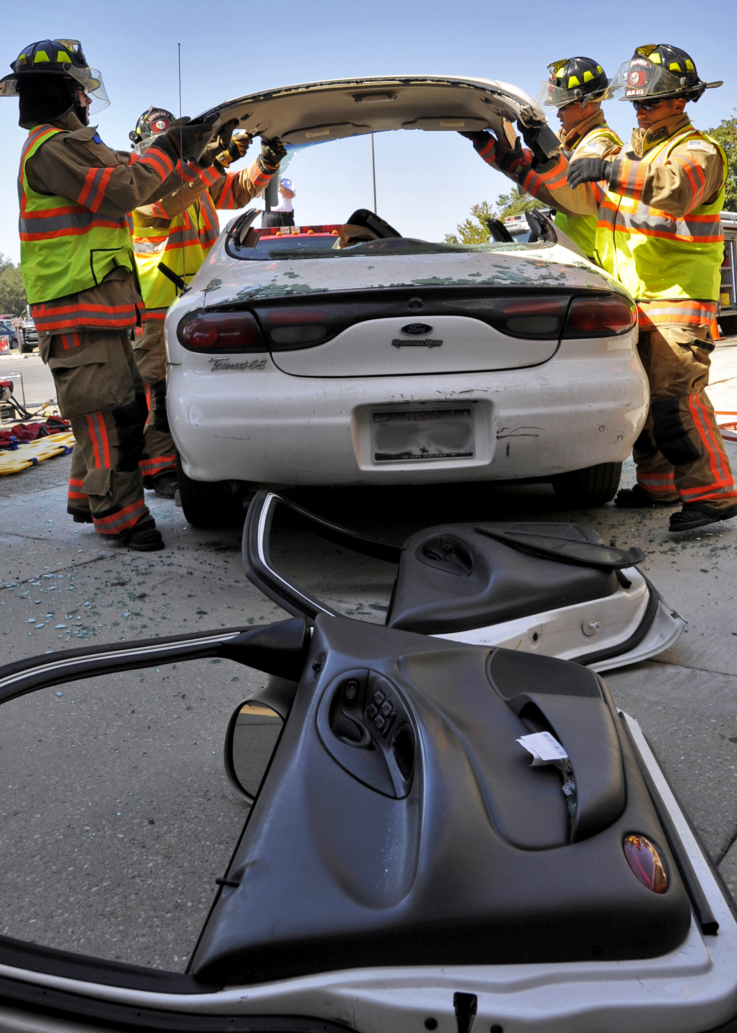 FPW: Car extraction > Eglin Air Force Base > Article Display