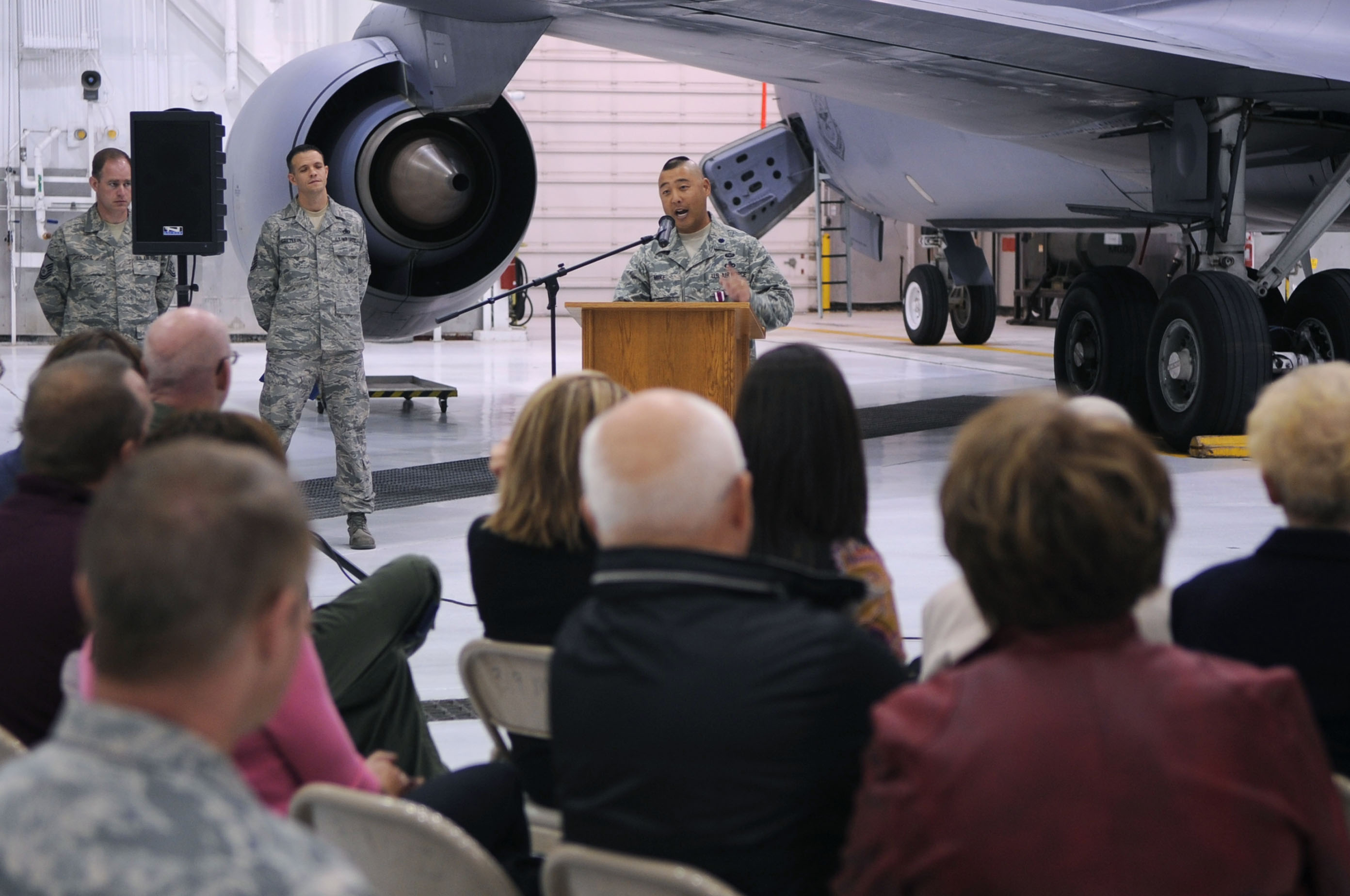 319th AMXS commander relinquishes command