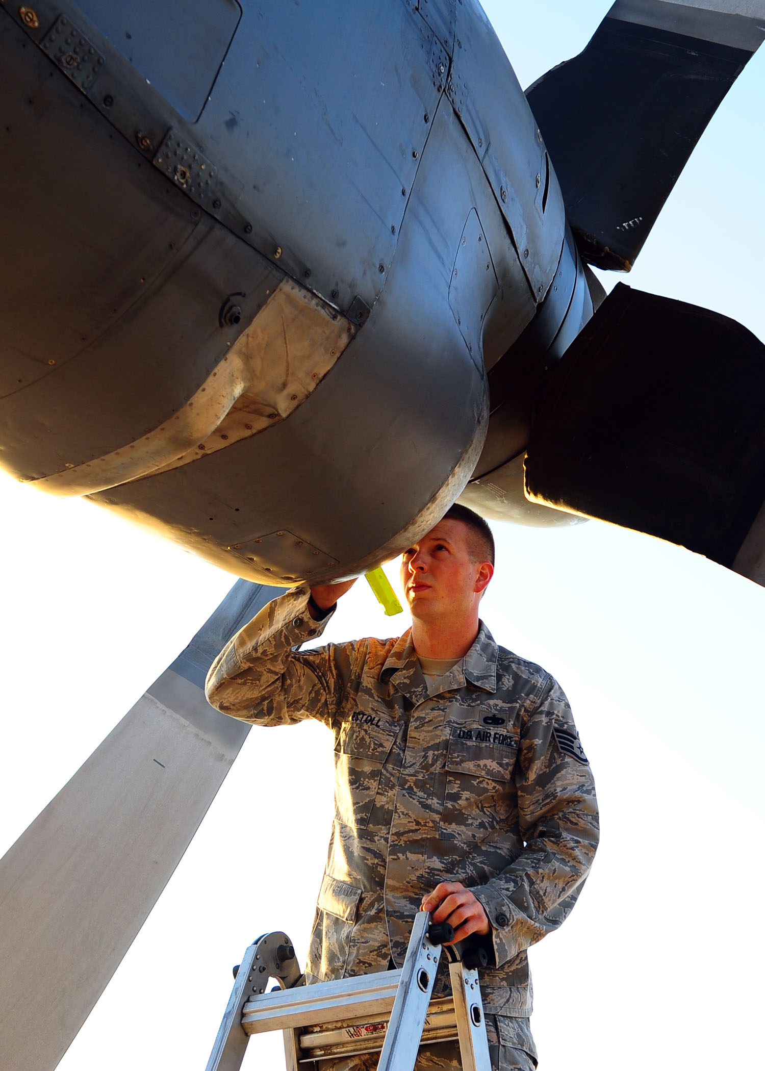 317th AMXS Airmen keep planes flying