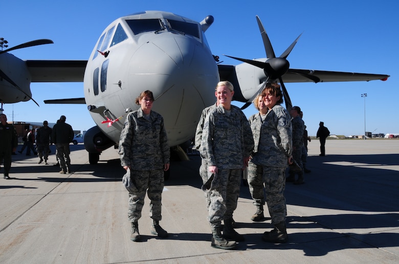 C-27J Spartan Visit a Success at the North Dakota Air National Guard ...