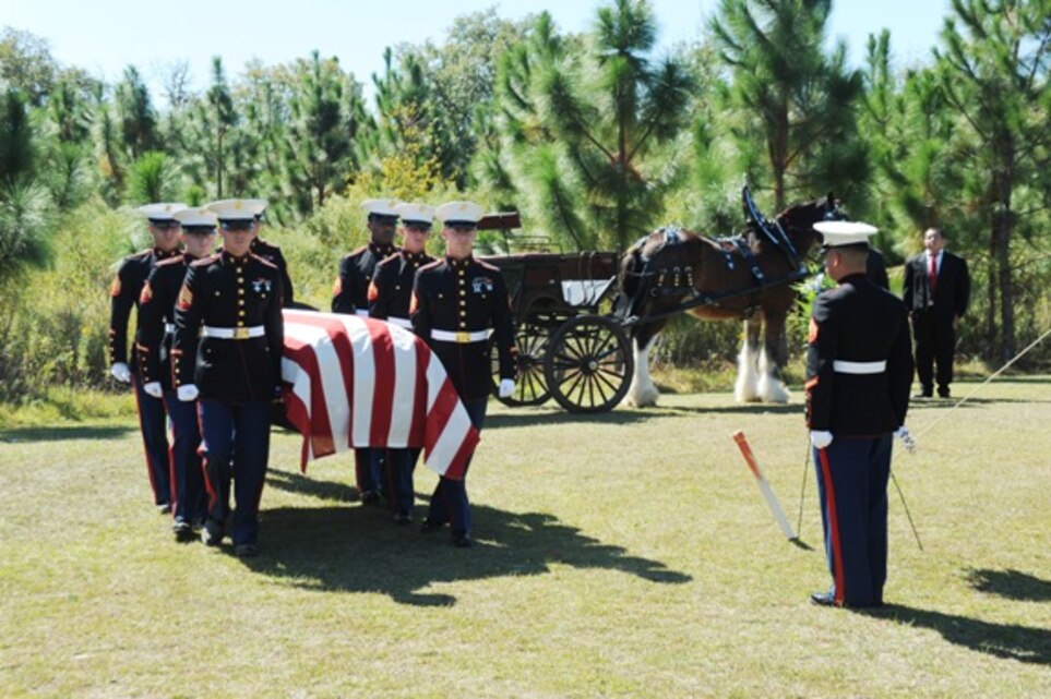 Marines perform funeral honors for their own > Marine Corps Logistics ...