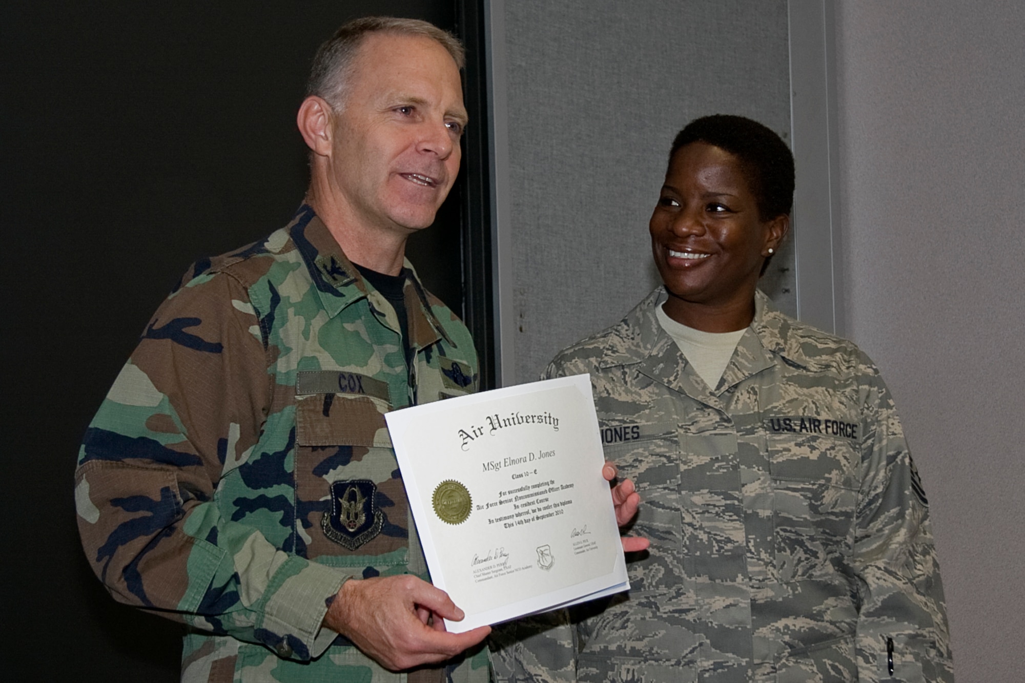 EO sergeant graduates Senior NCO Academy > Grissom Air Reserve Base ...