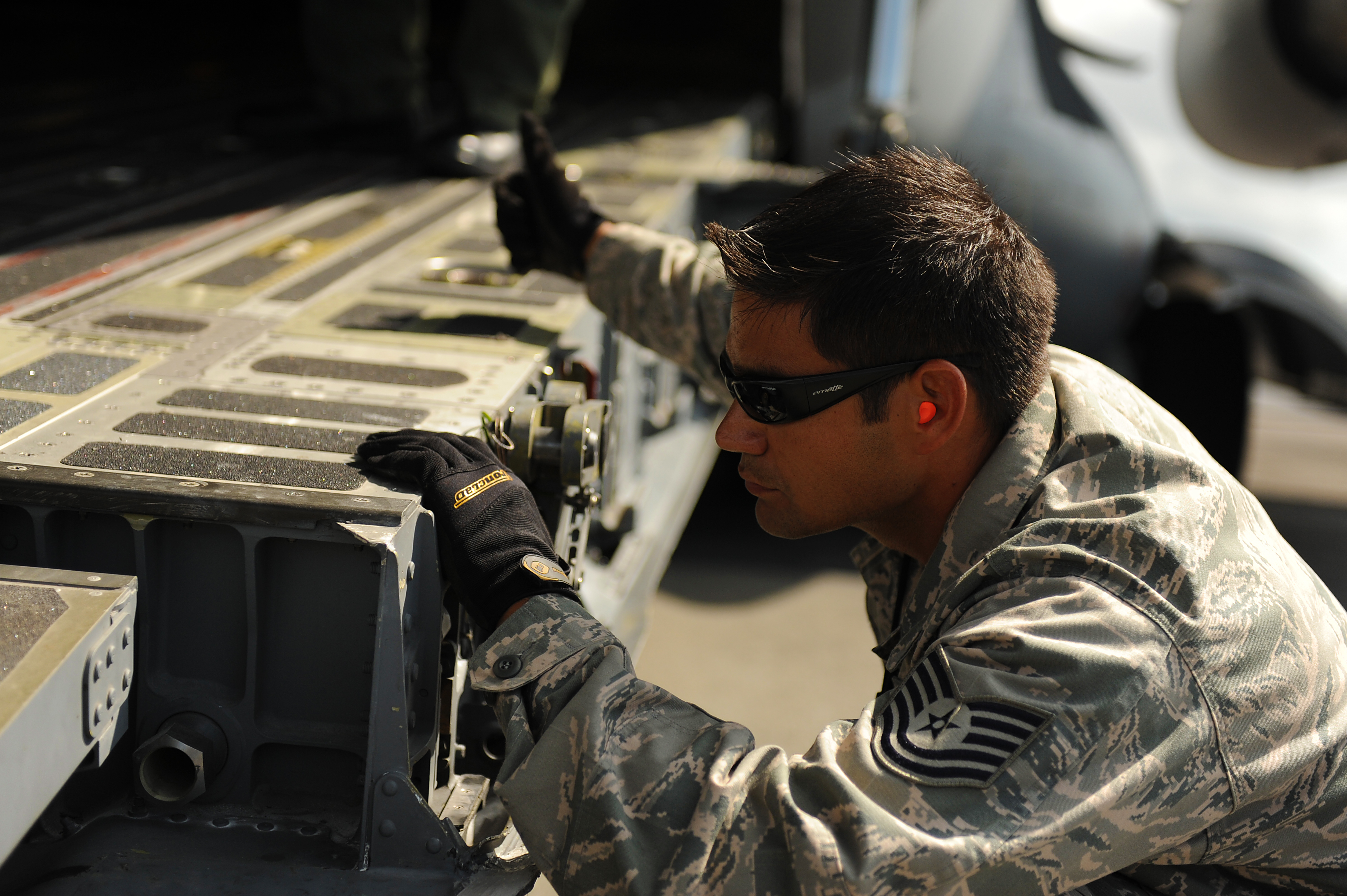 Hickam Airmen 'deploy' during readiness exercise > Air Force > Article ...