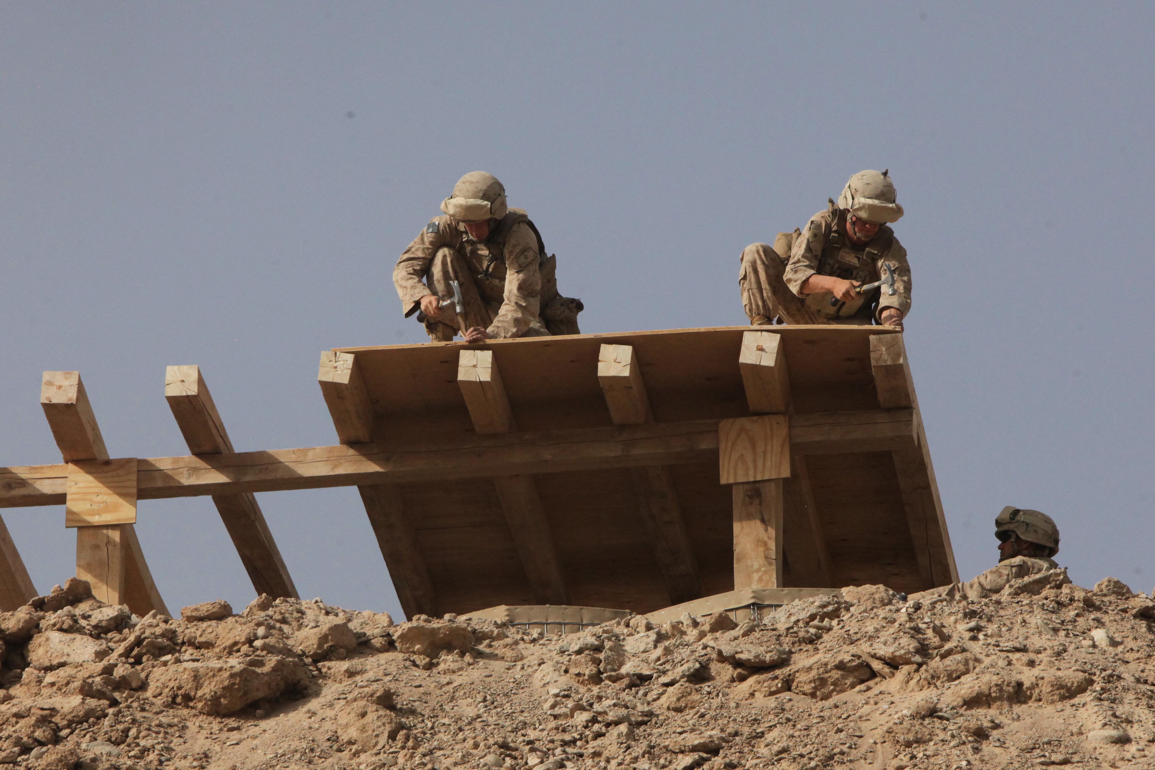 Marines build patrol base for Georgian, Afghan soldiers > 1st Marine ...