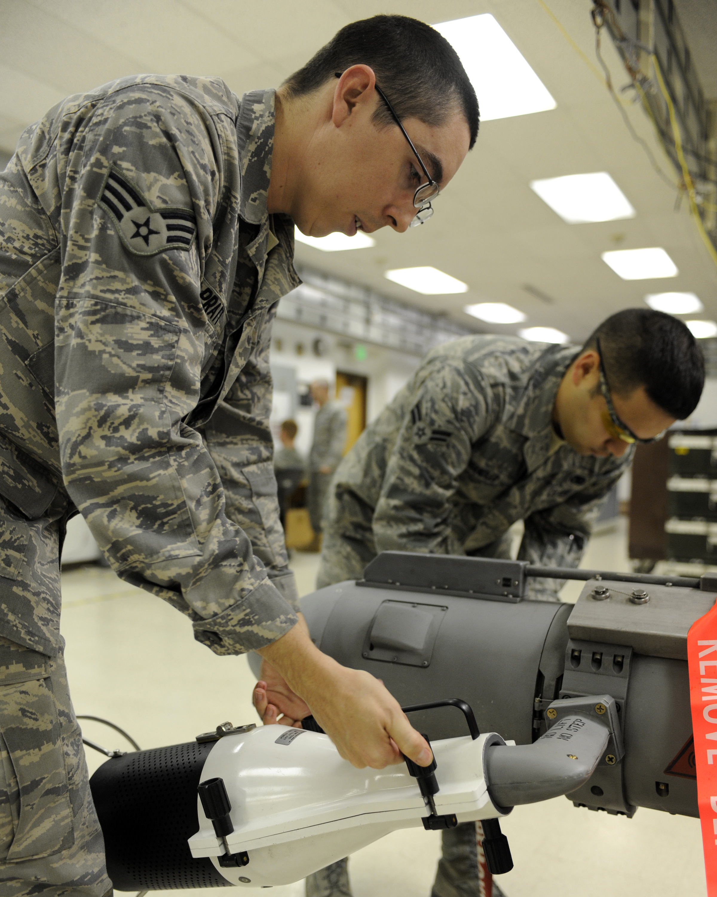 Avionics helps keep'em flying > Eielson Air Force Base > Display