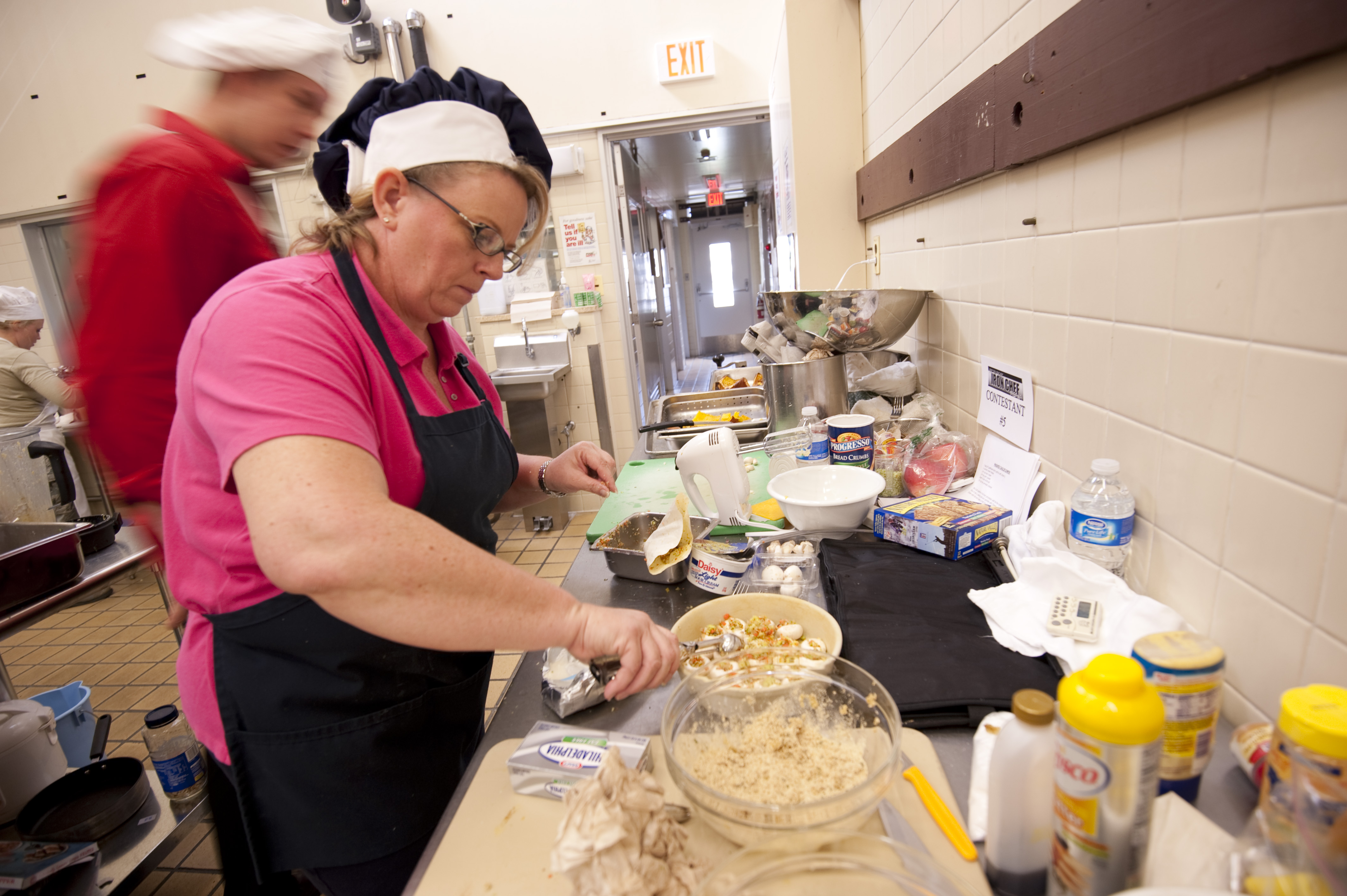 Iron Chefs compete, prepare 'Fit to Fight' dishes