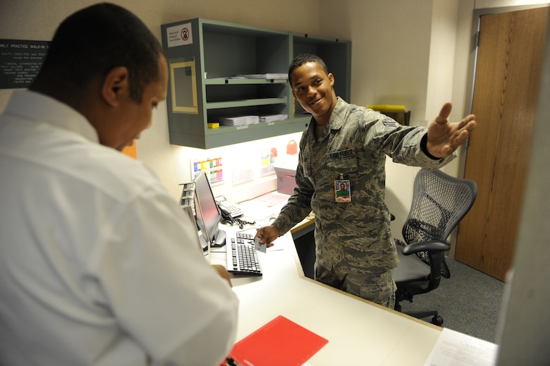 Medical residency program at Scott AFB creates best doctors possible ...