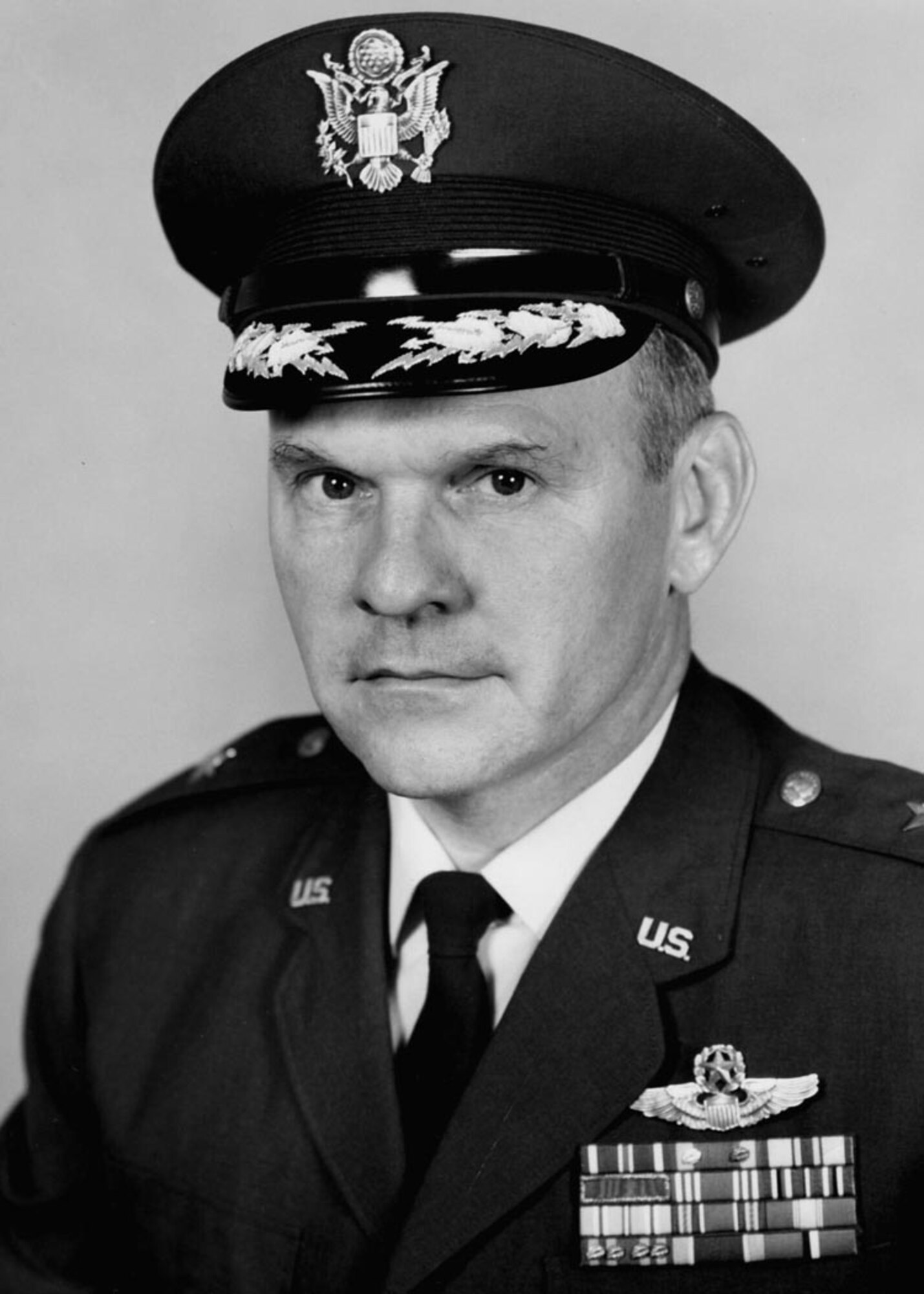 MAJOR GENERAL DEWITT R. SEARLES > Air Force > Biography Display