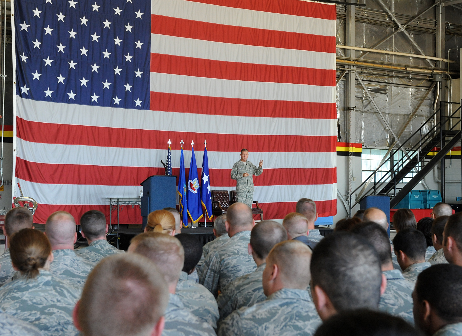 ACC commander visits HAFB > Hill Air Force Base > Article Display