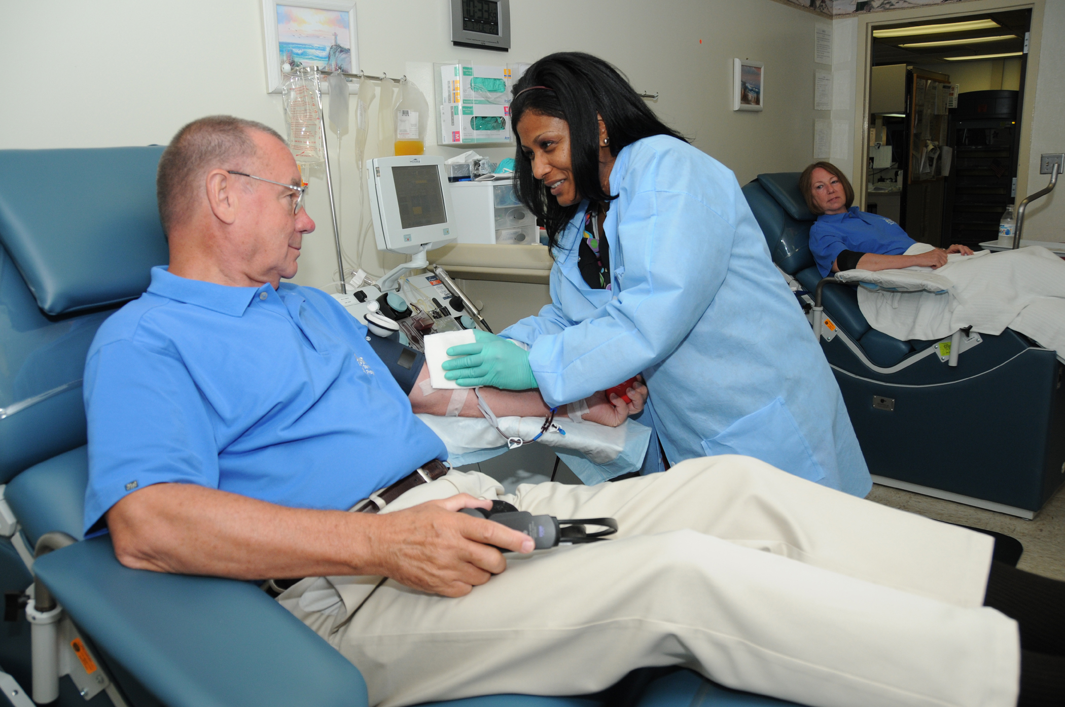 Cross-country donors emphasize blood needs