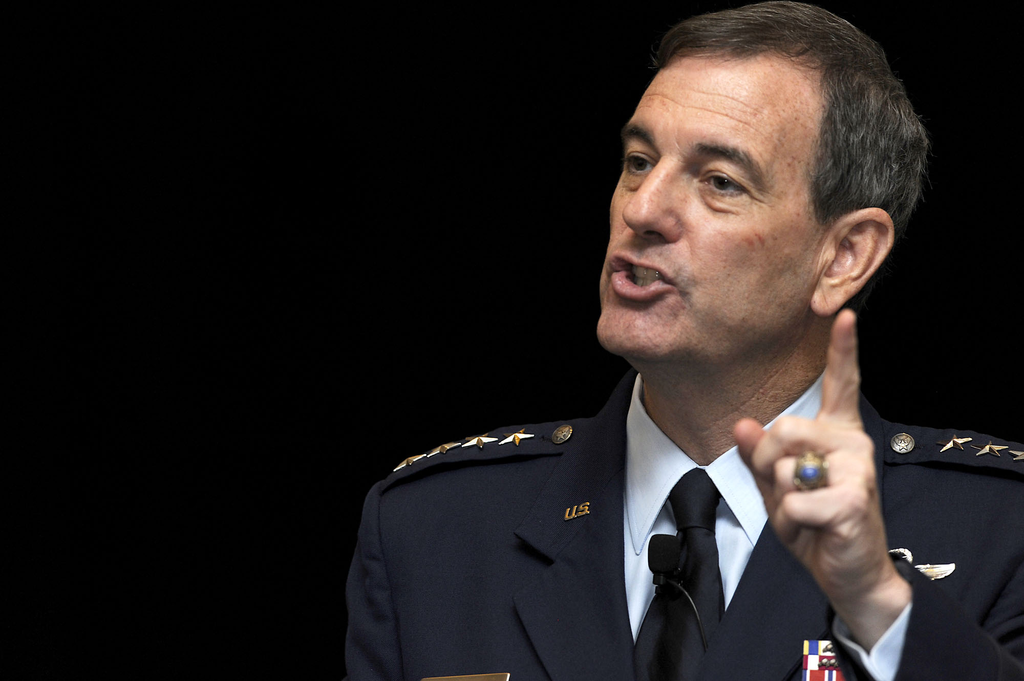 AETC commander addresses innovation through training > Air Force ...
