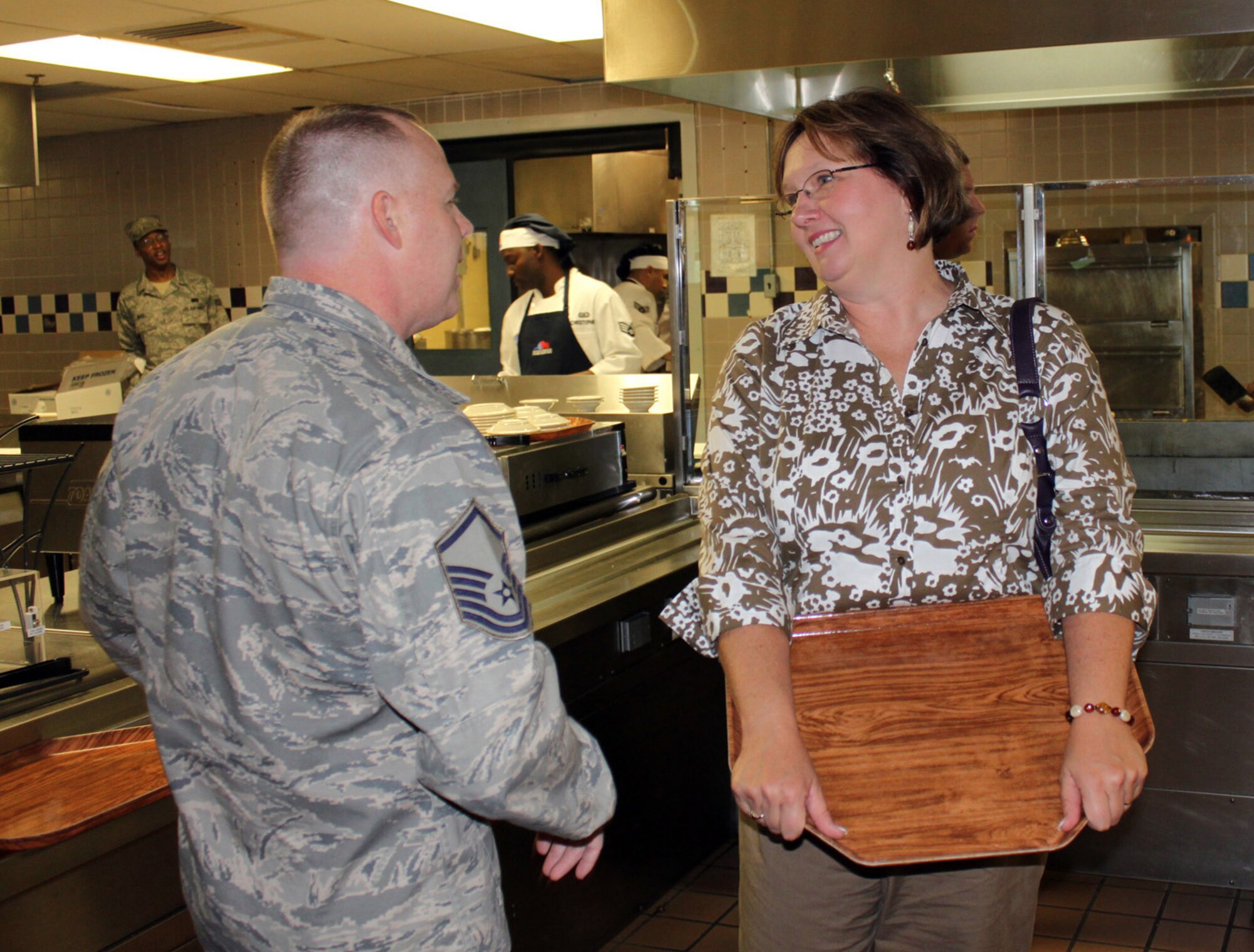 Special visit > 512th Airlift Wing > Article Display