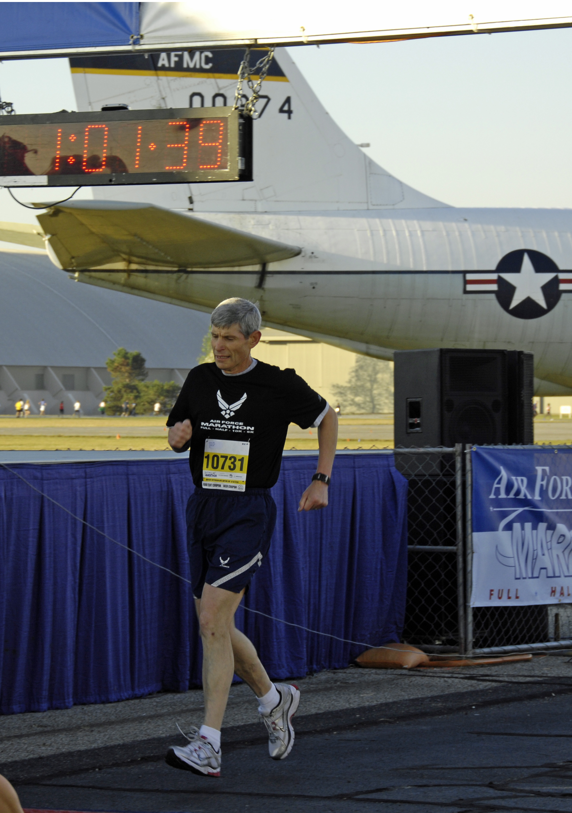 Air Force Marathon sets attendance record > Air Force Materiel Command ...