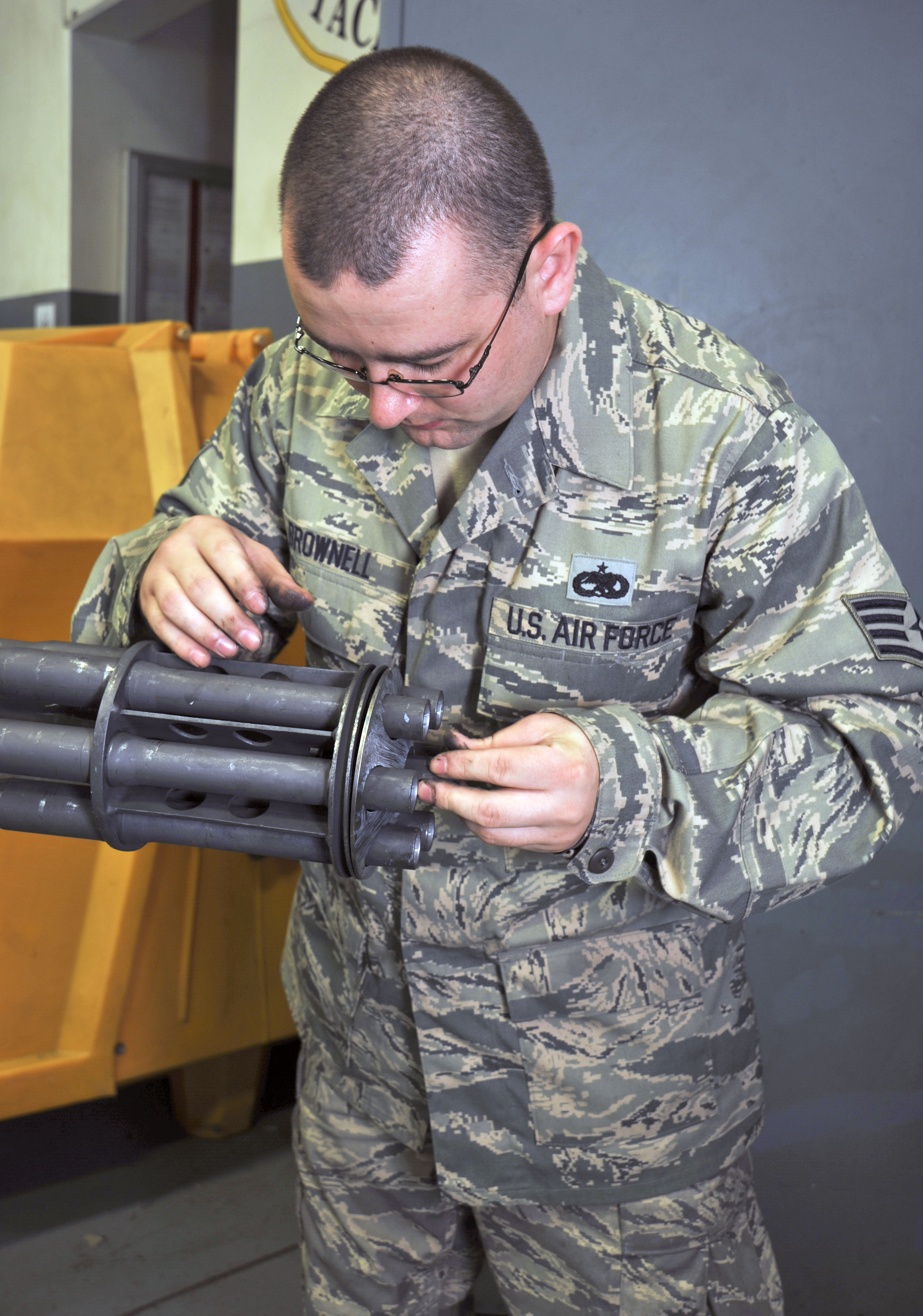 Weapon Armament Airman aid F-16 combat capabilities > Misawa Air Base ...