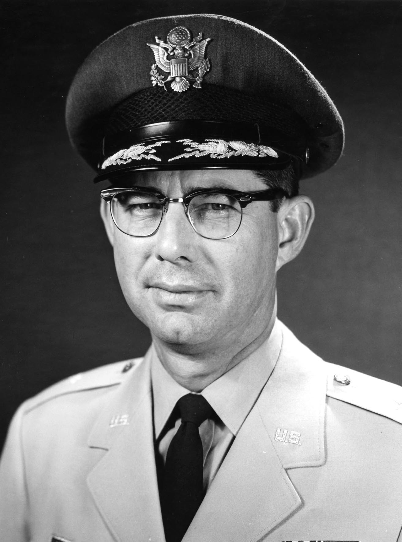 MAJOR GENERAL HARRY C. PORTER > Air Force > Biography Display