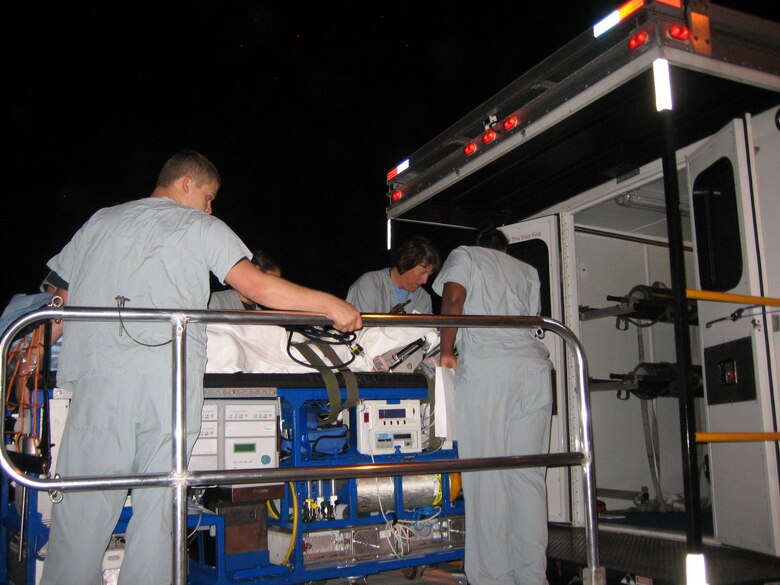 Medical staff celebrates advances in ECMO > U.S. Air Force > Article ...