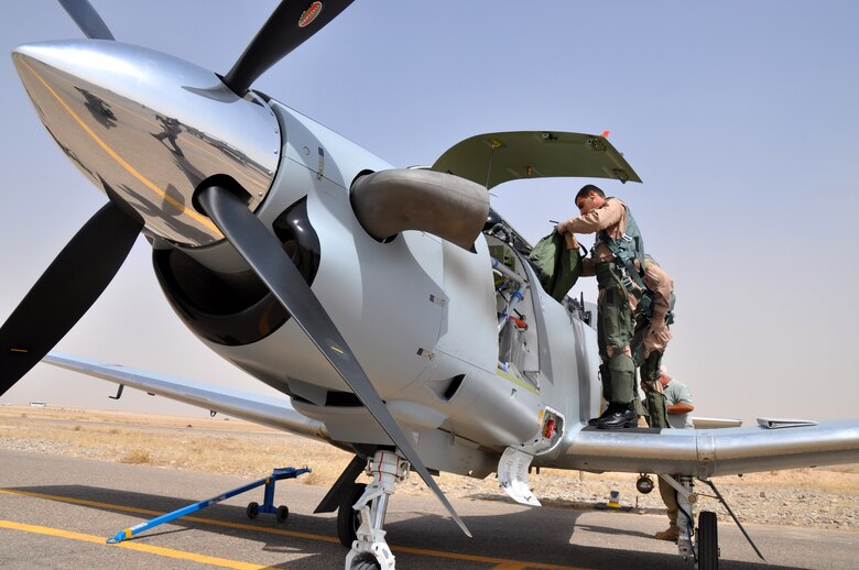 Iraqi pilot training > U.S. Air Forces Central > Display