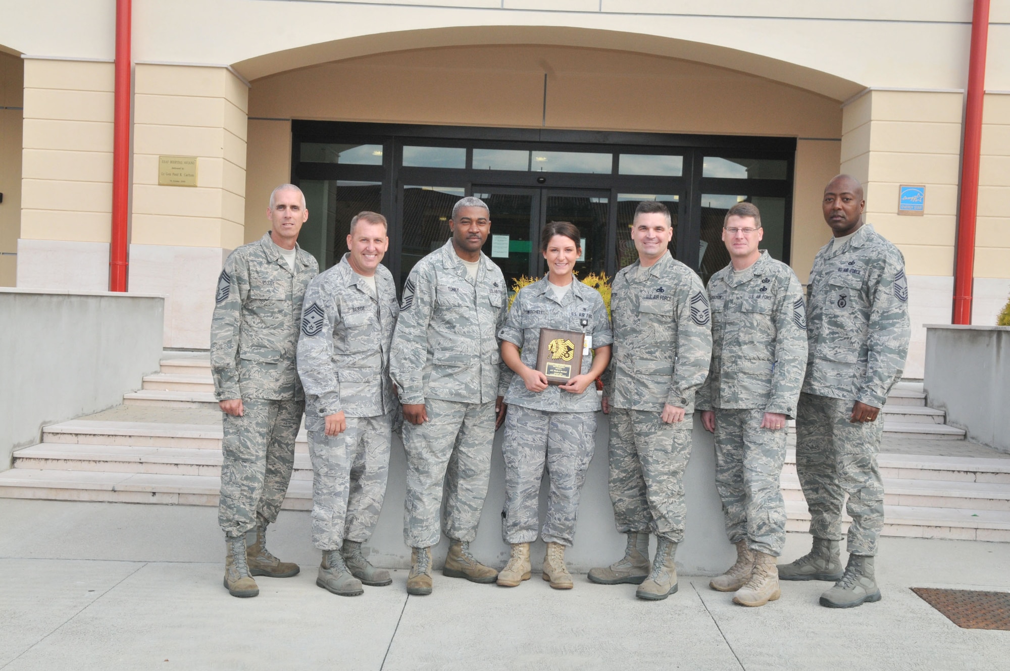 31st MDSS Airman receives Chiefs' Choice Award > Aviano Air Base > Display