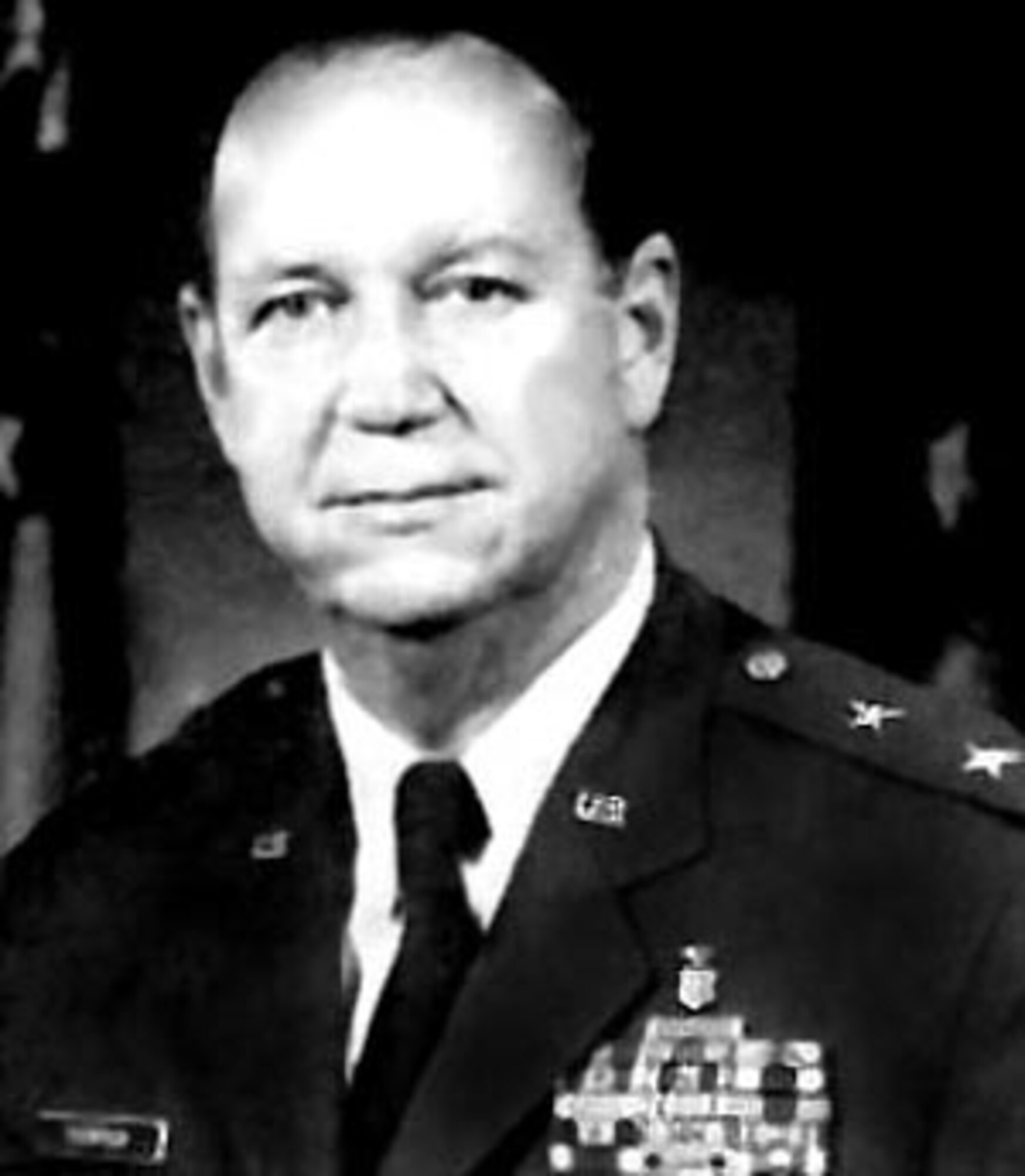 MAJOR GENERAL (DR.) ROBERT L. THOMPSON JR. > Air Force > Biography Display