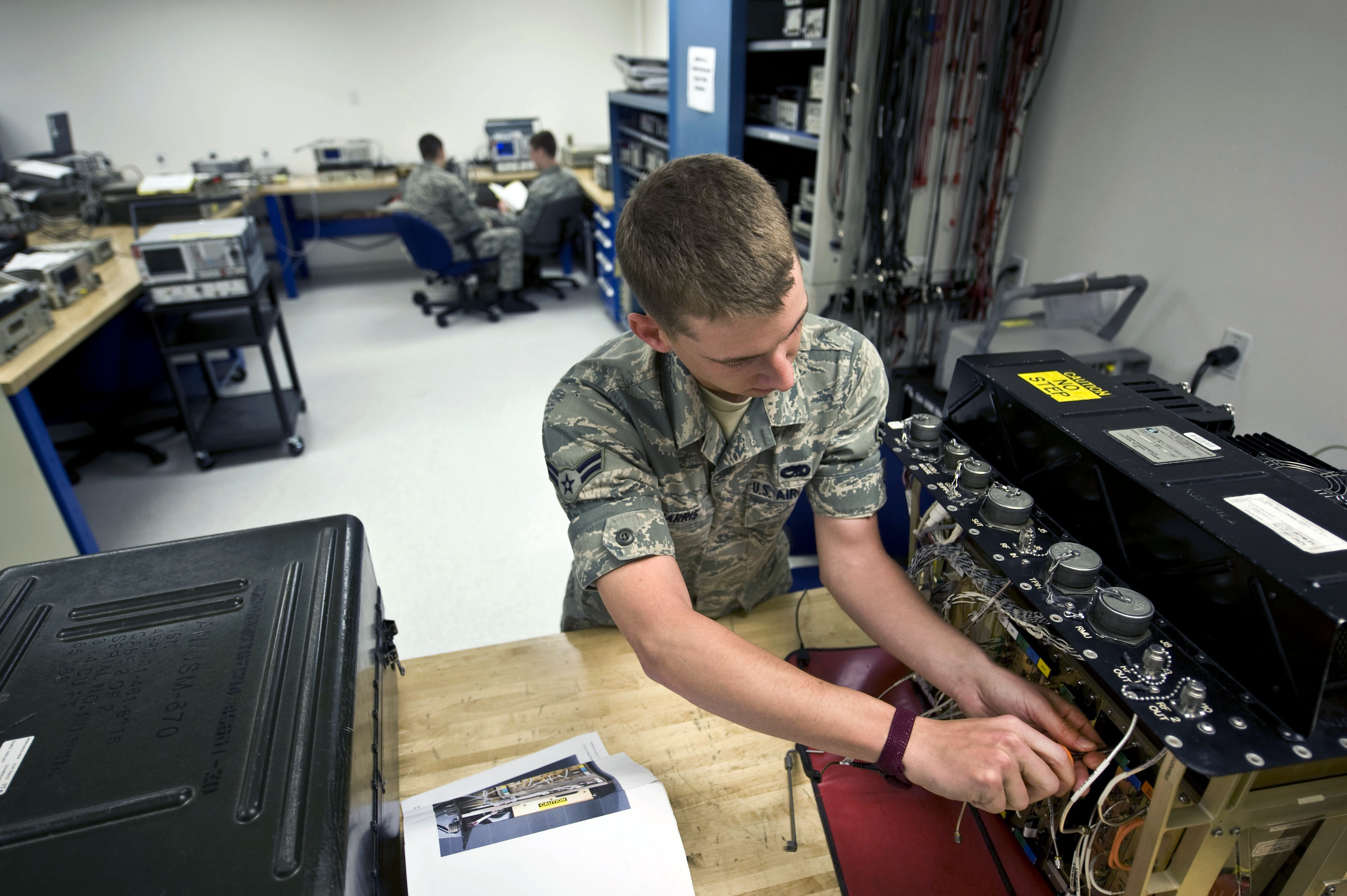 Nellis PMEL keeps flightline operational
