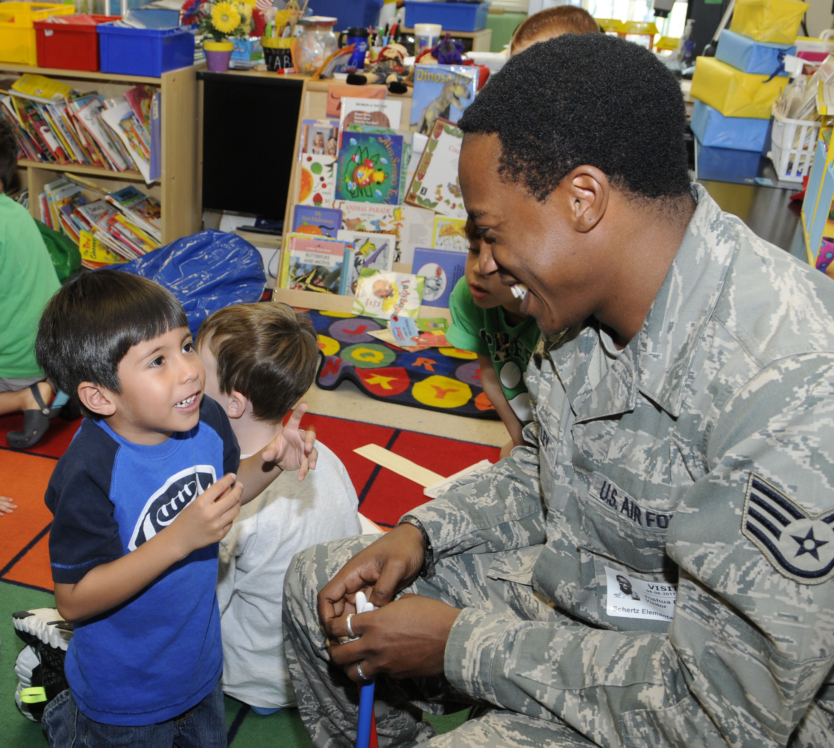 JBSA members read to local students