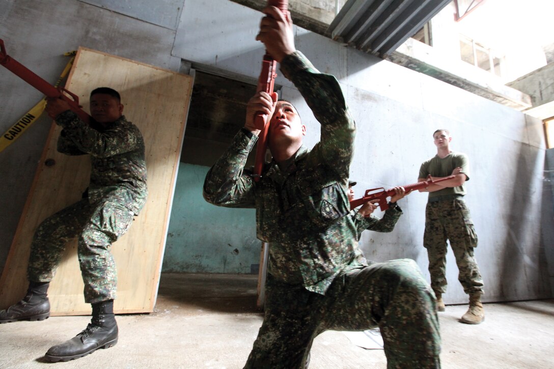 FLW Instructors Graduation 20110408.jpg